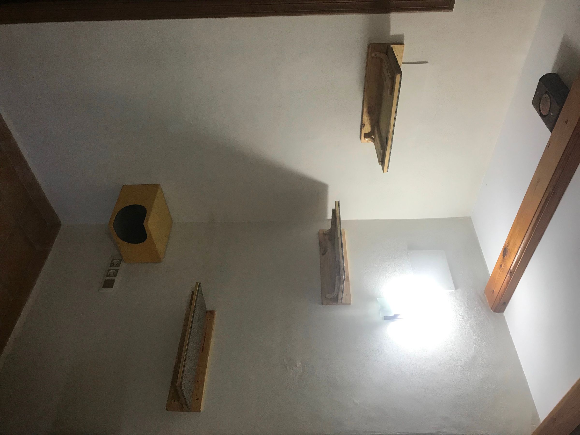 Cats' Corner : 10 Steps - Instructables