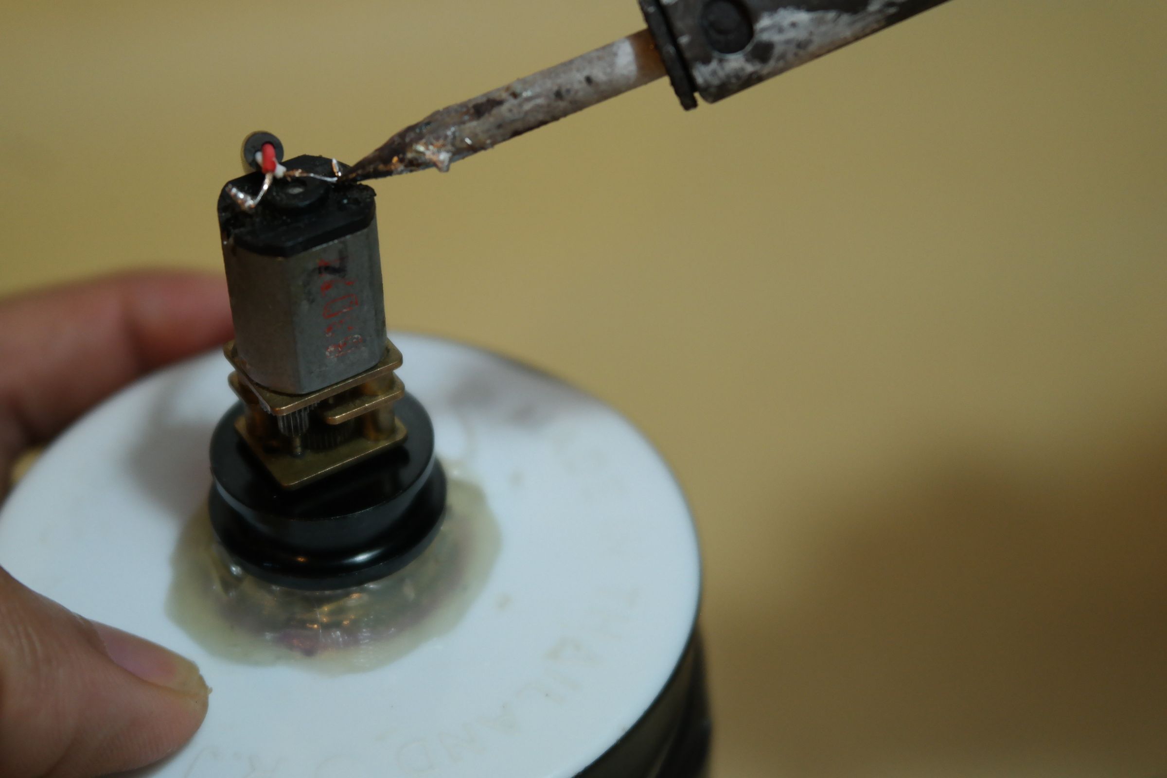 Student Hacks: Sub Zero Any Drink in 60 Seconds With This Gadget : 6 ...