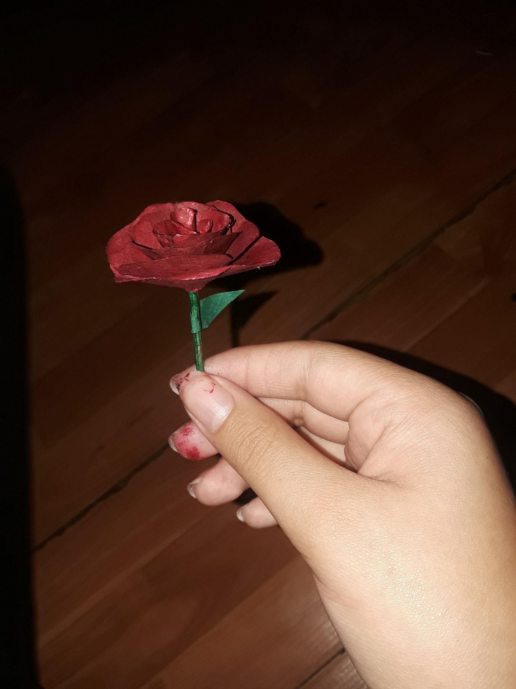 How to Make Real Looking Paper Roses : 7 Steps (with Pictures ...