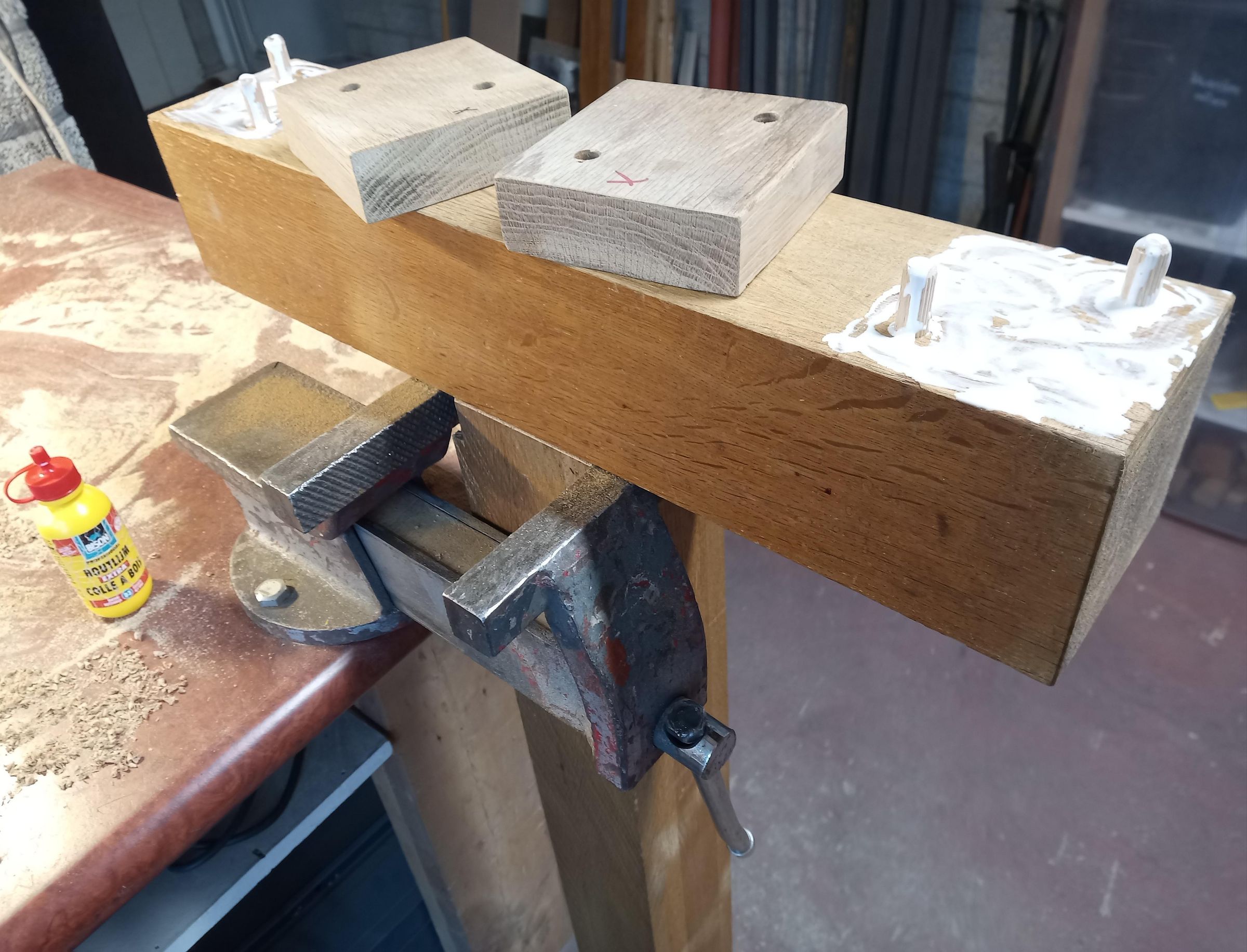 Traveler Workbench With Adjustable Feet and Cerused Oak Legs : 30 Steps ...