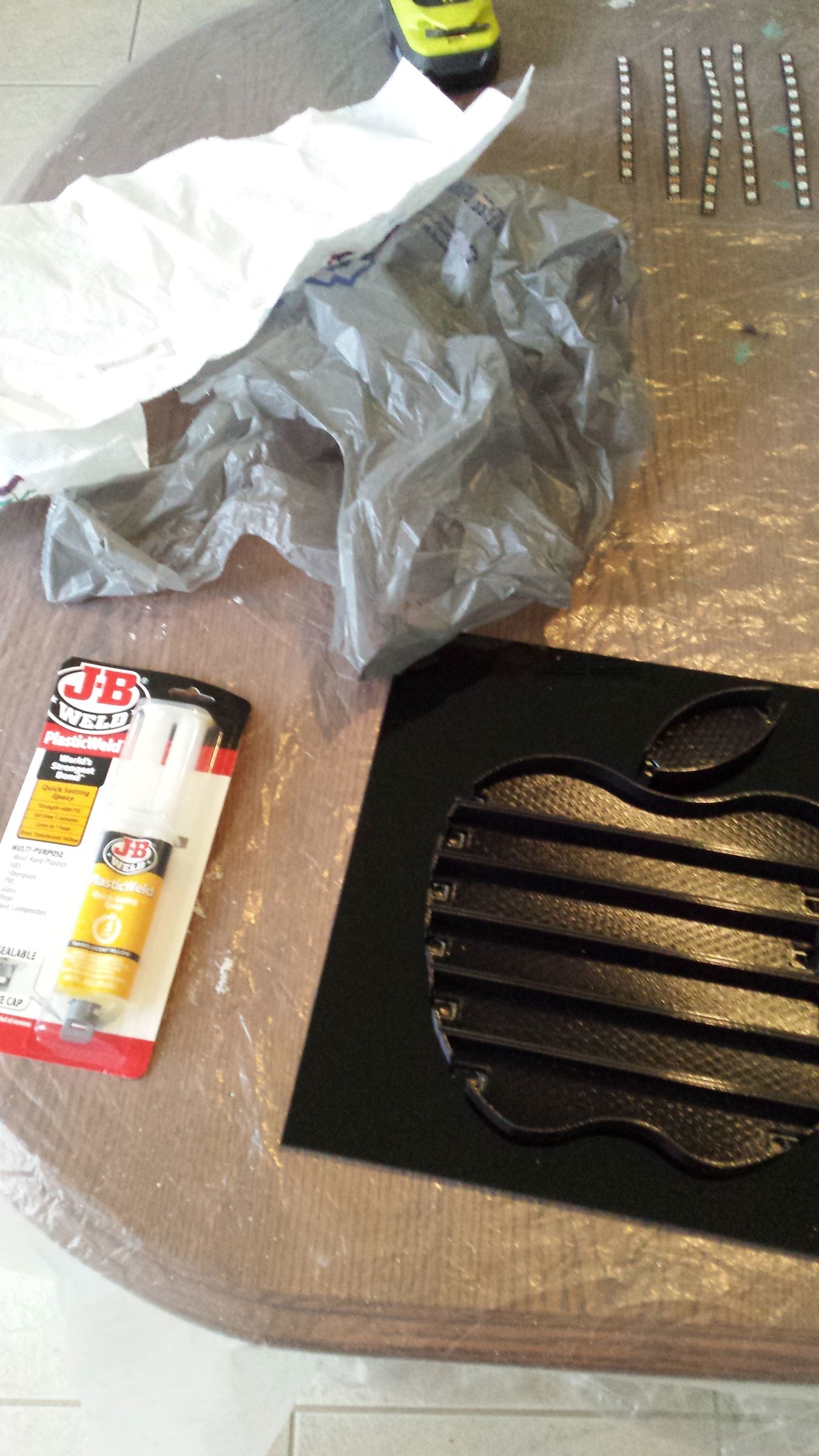 Apple Neon Sign : 4 Steps (with Pictures) - Instructables