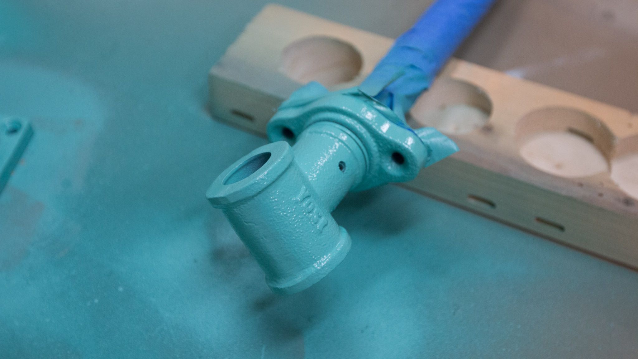 MAKING AND INSTALLING a LEG VISE : 15 Steps - Instructables