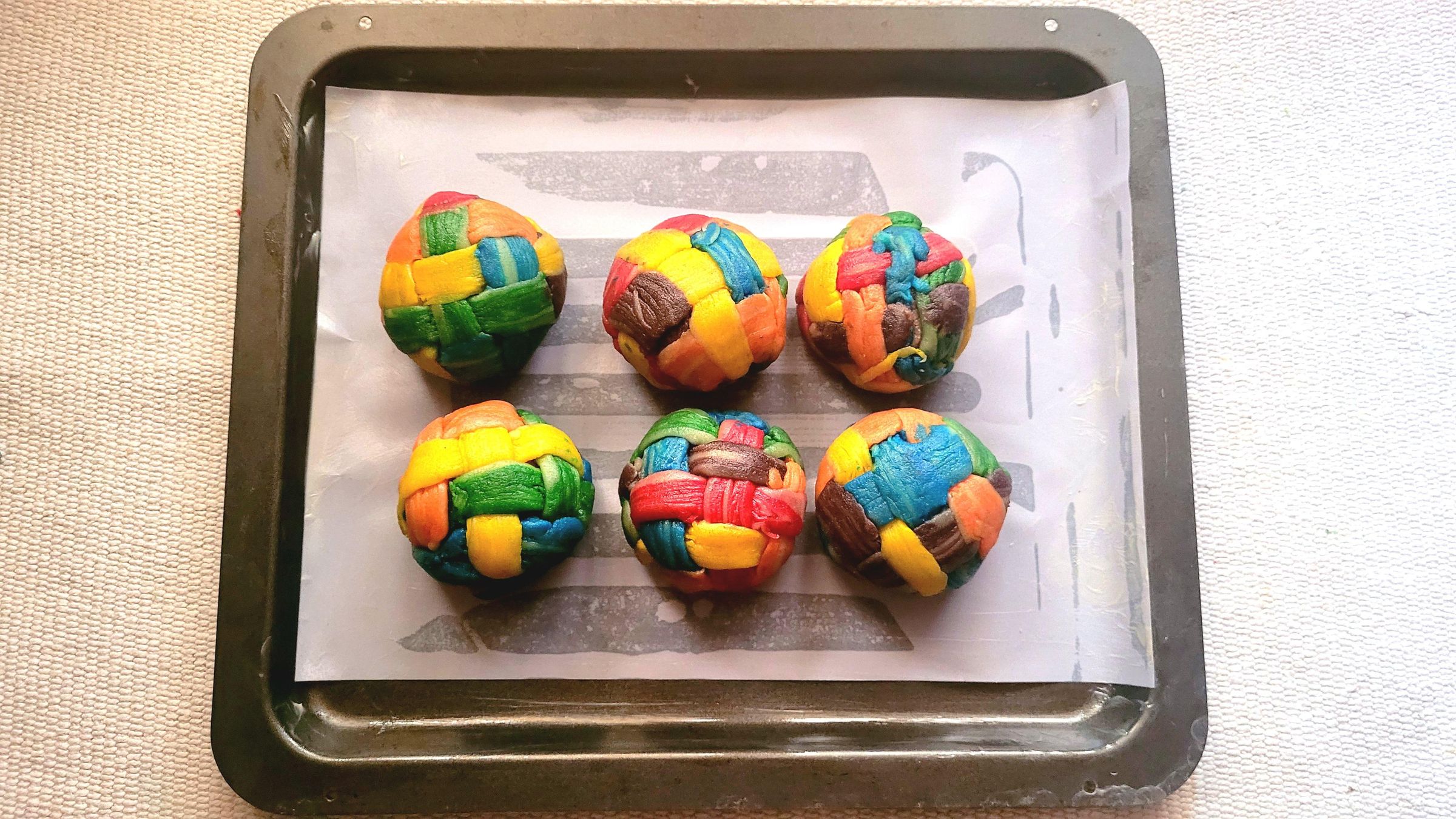 Weaved Rainbow Mooncake Pastry : 16 Steps (with Pictures) - Instructables