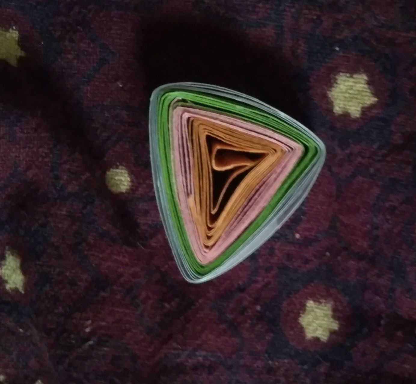 Quilled Triangle Jhumka Headpiece : 6 Steps - Instructables