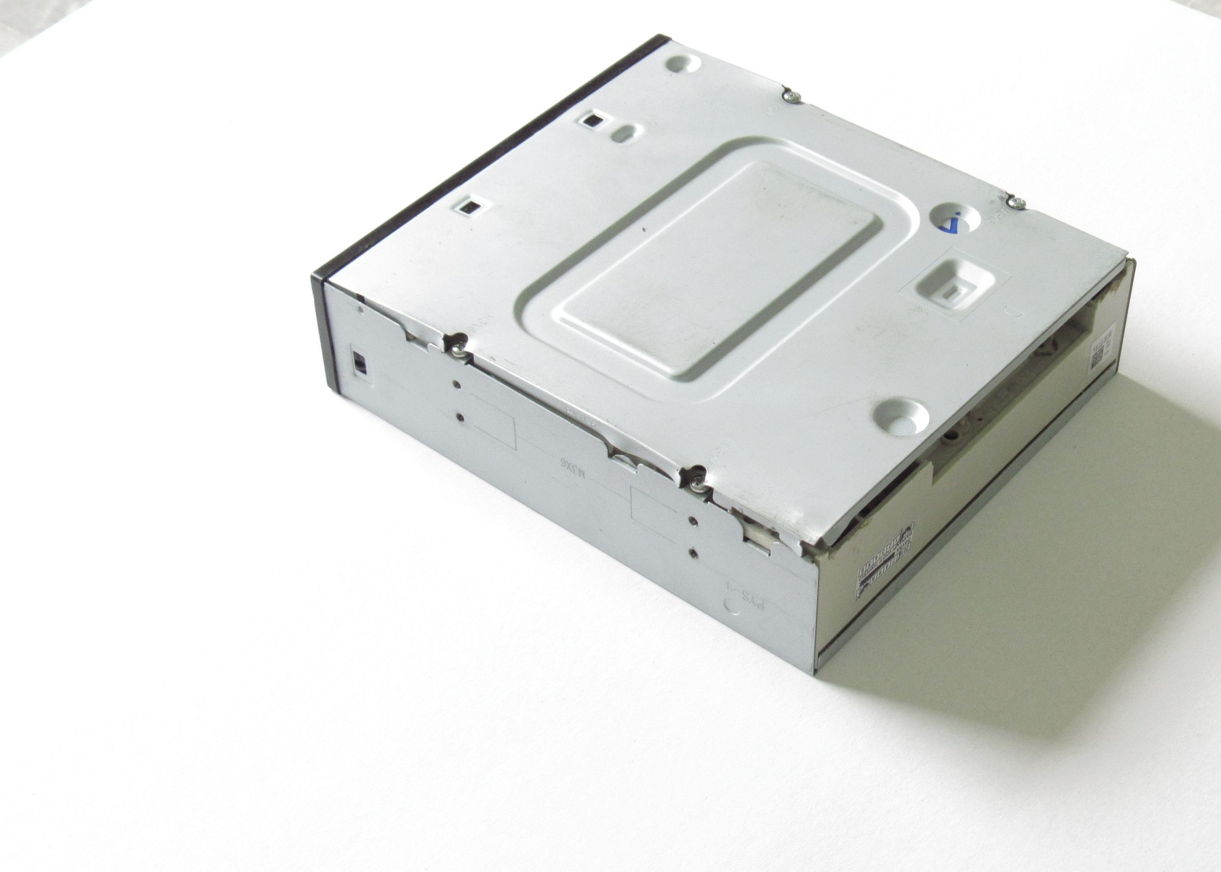 How to Salvage a DVD Drive for Free Parts : 7 Steps (with Pictures ...