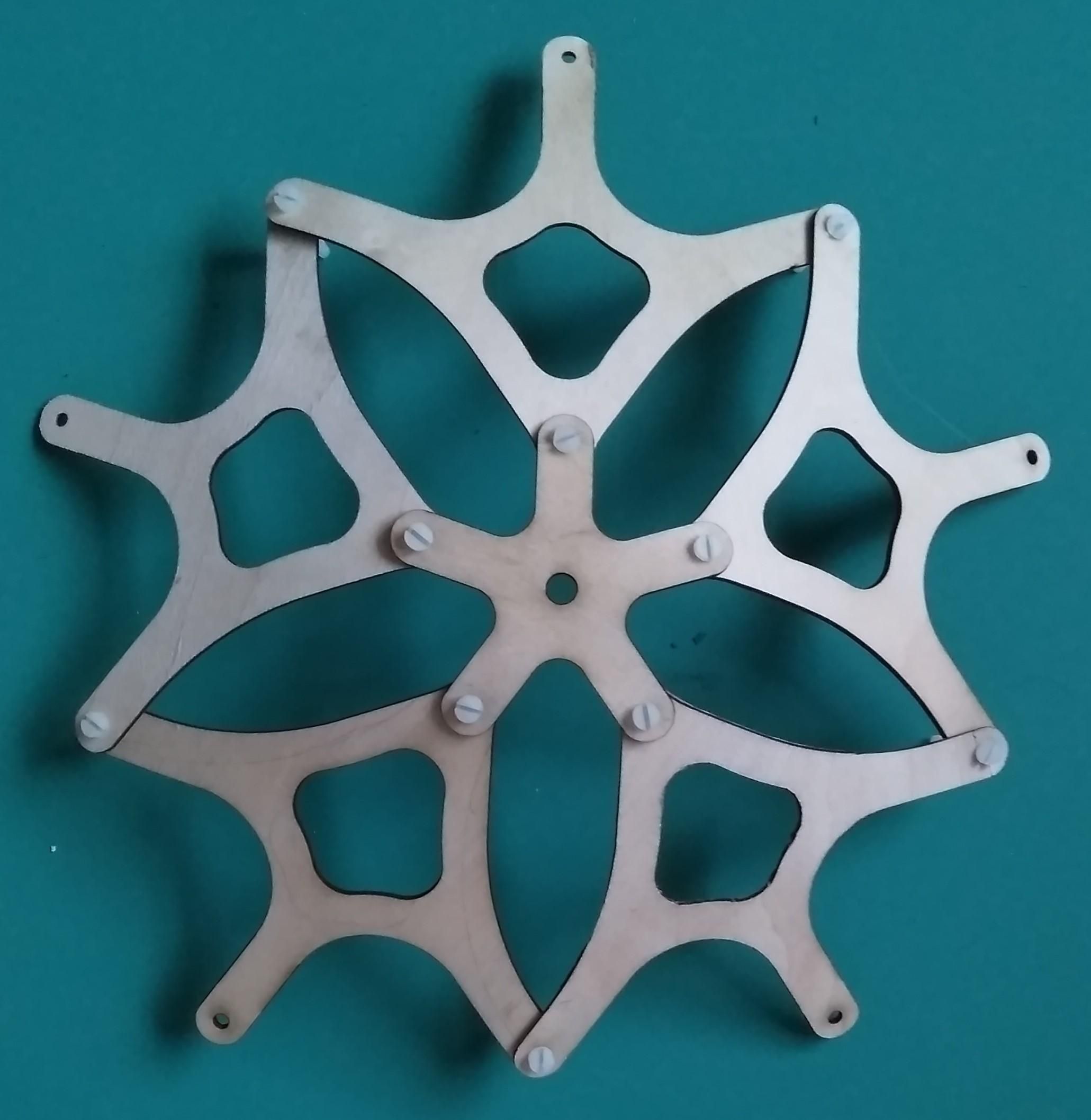 Polyhedron Light Shade : 8 Steps (with Pictures) - Instructables