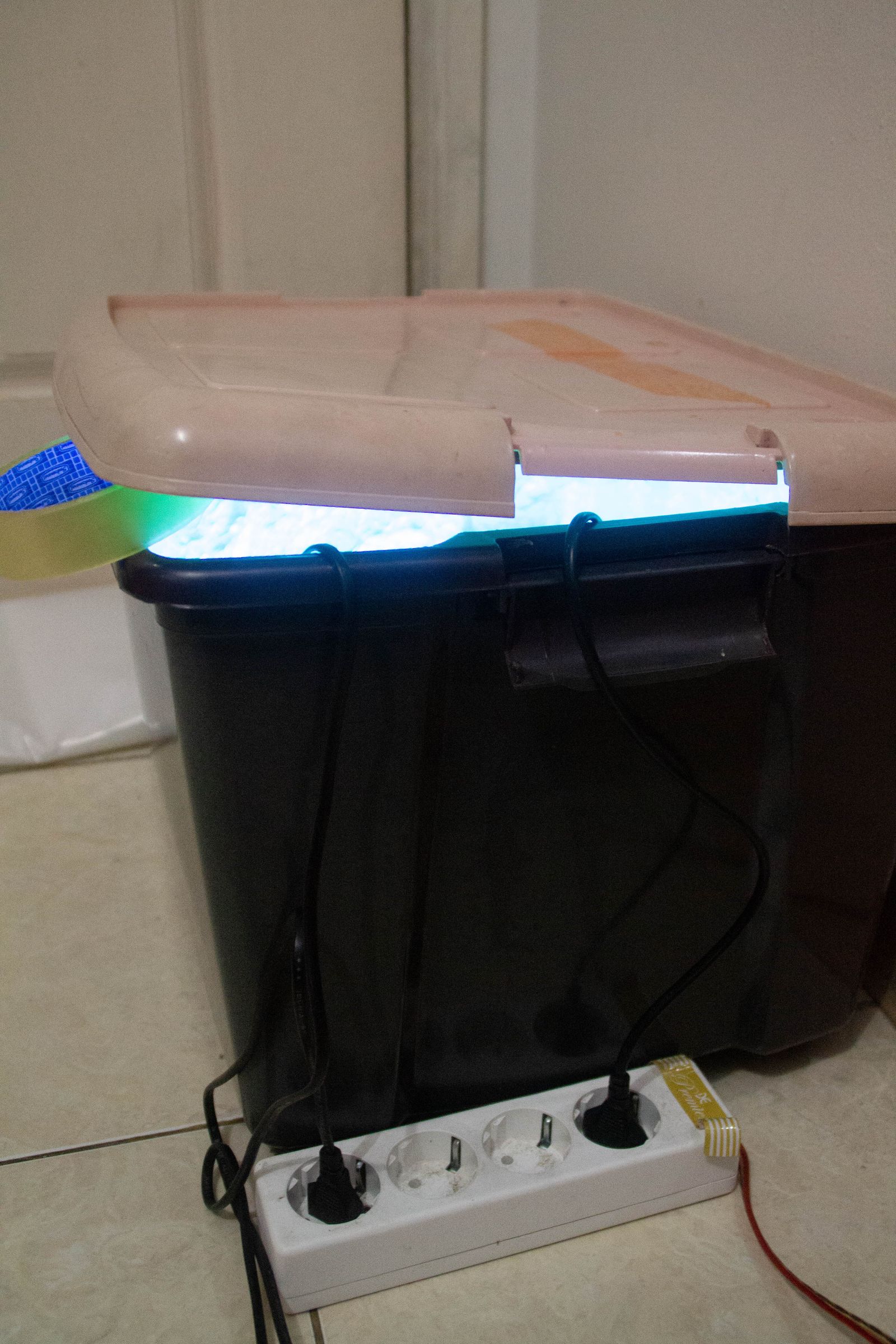 DIY UV Germicidal Chamber : 4 Steps - Instructables