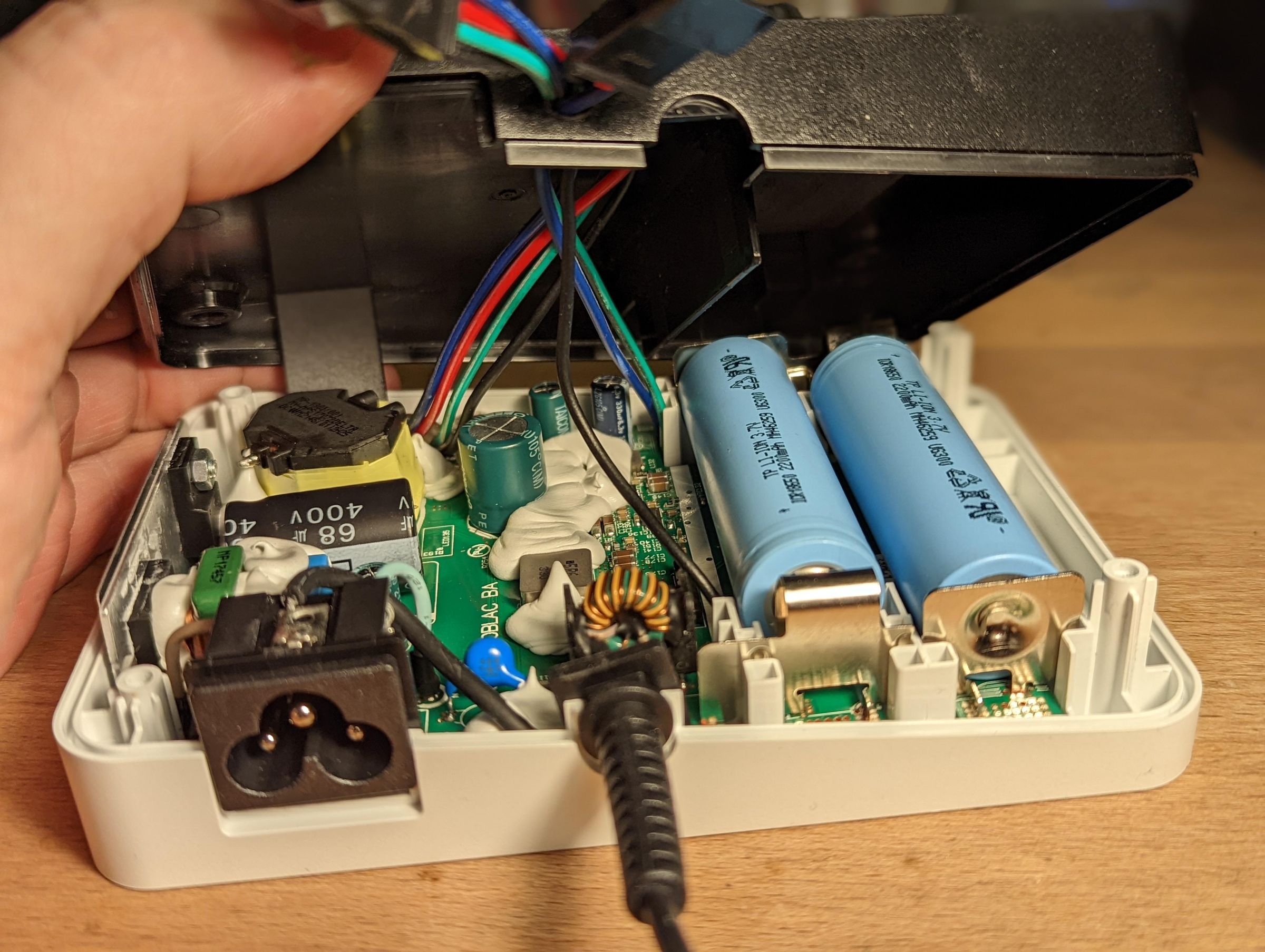 Eaton 3S Mini UPS Made Smart : 5 Steps (with Pictures) - Instructables