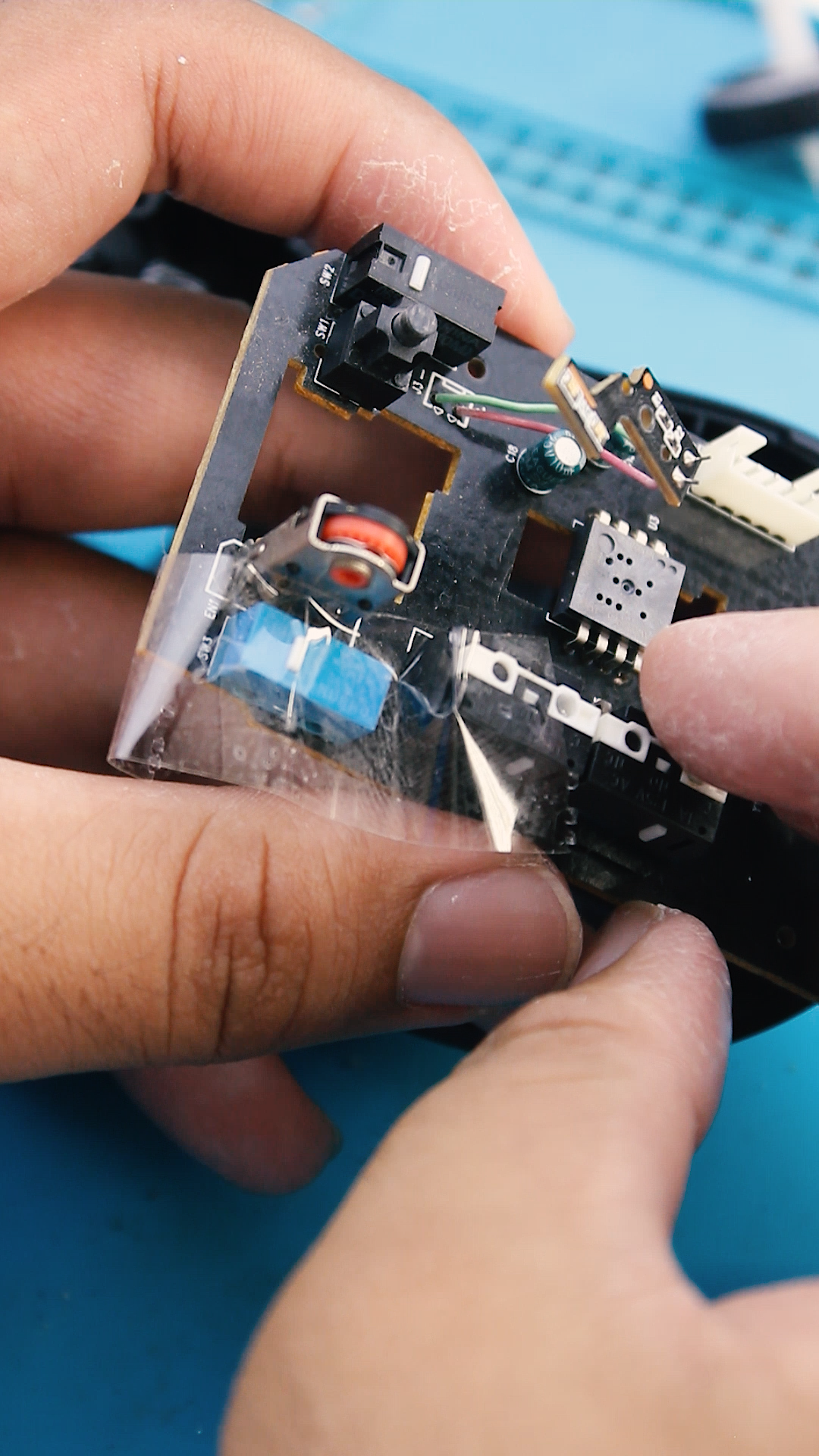 How to Fix a Broken Gaming Mouse Clicker! : 10 Steps (with Pictures ...