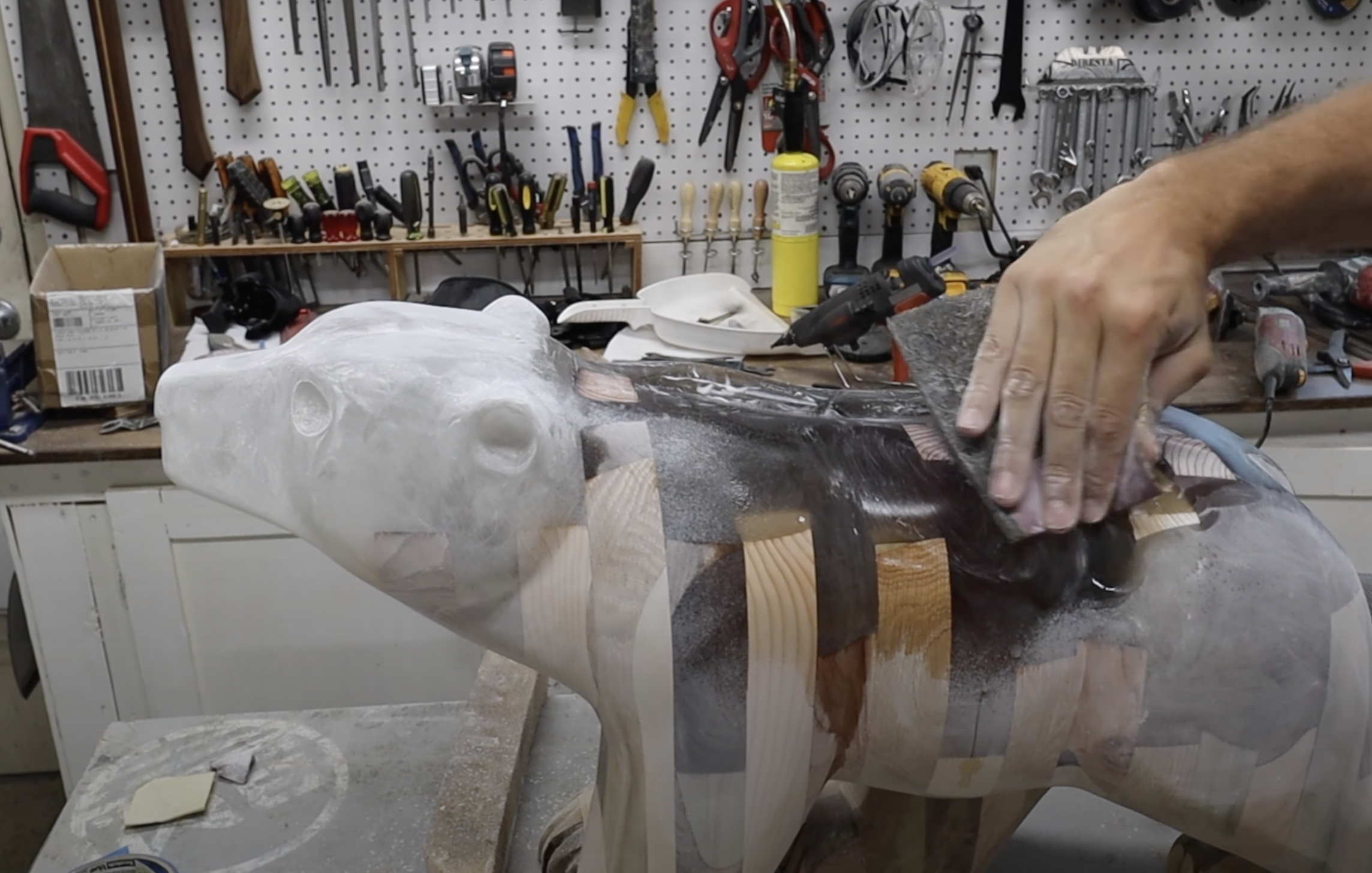 Carving a Bear of Out Epoxy and Wood : 10 Steps (with Pictures ...