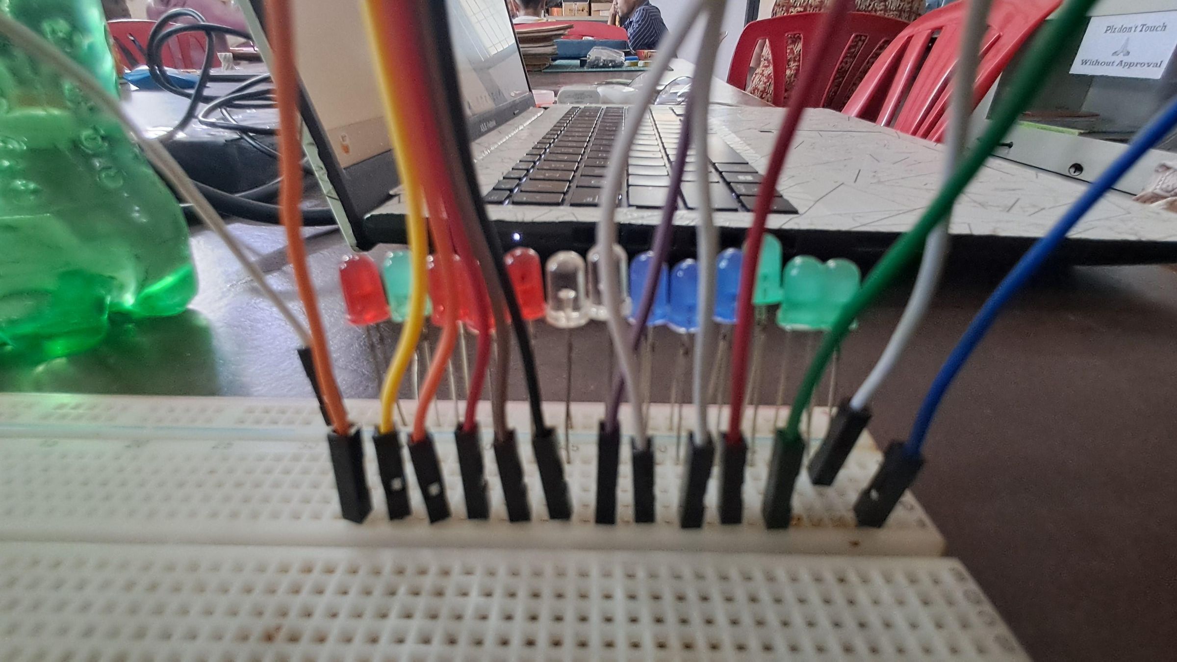 Chasing Pattern of LED : 6 Steps - Instructables