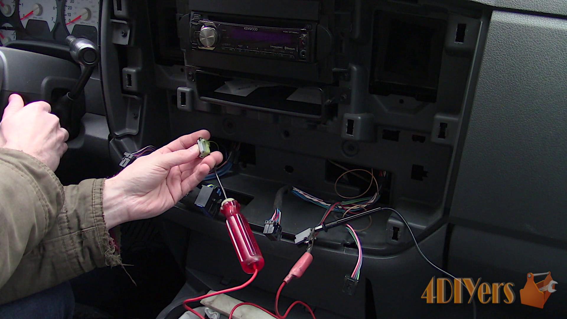 How to Replace a 12v Cigarette Lighter Socket With a USB Charger Port ...