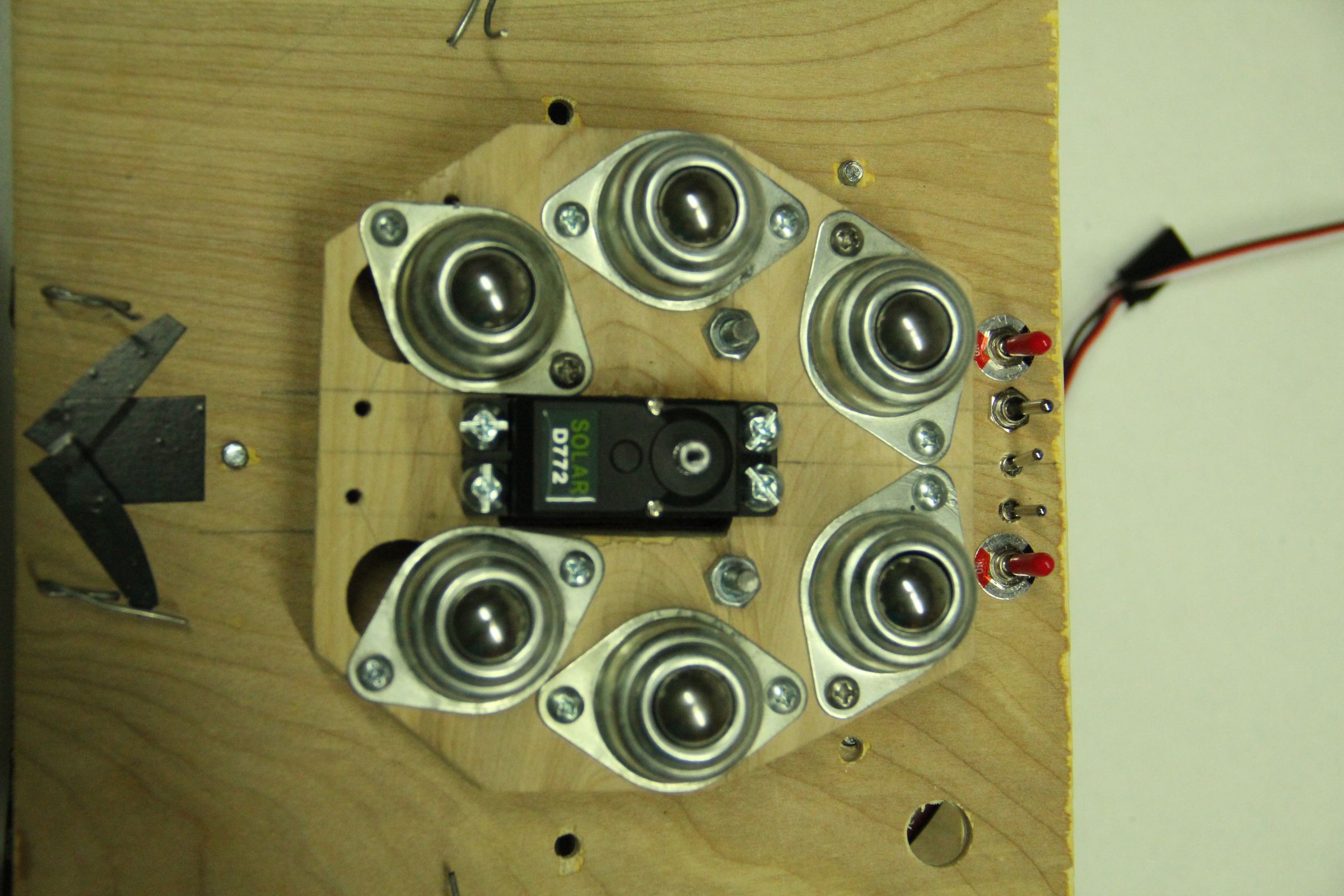 Robo-Mobile - a Homemade Bluetooth Robot : 16 Steps (with Pictures ...