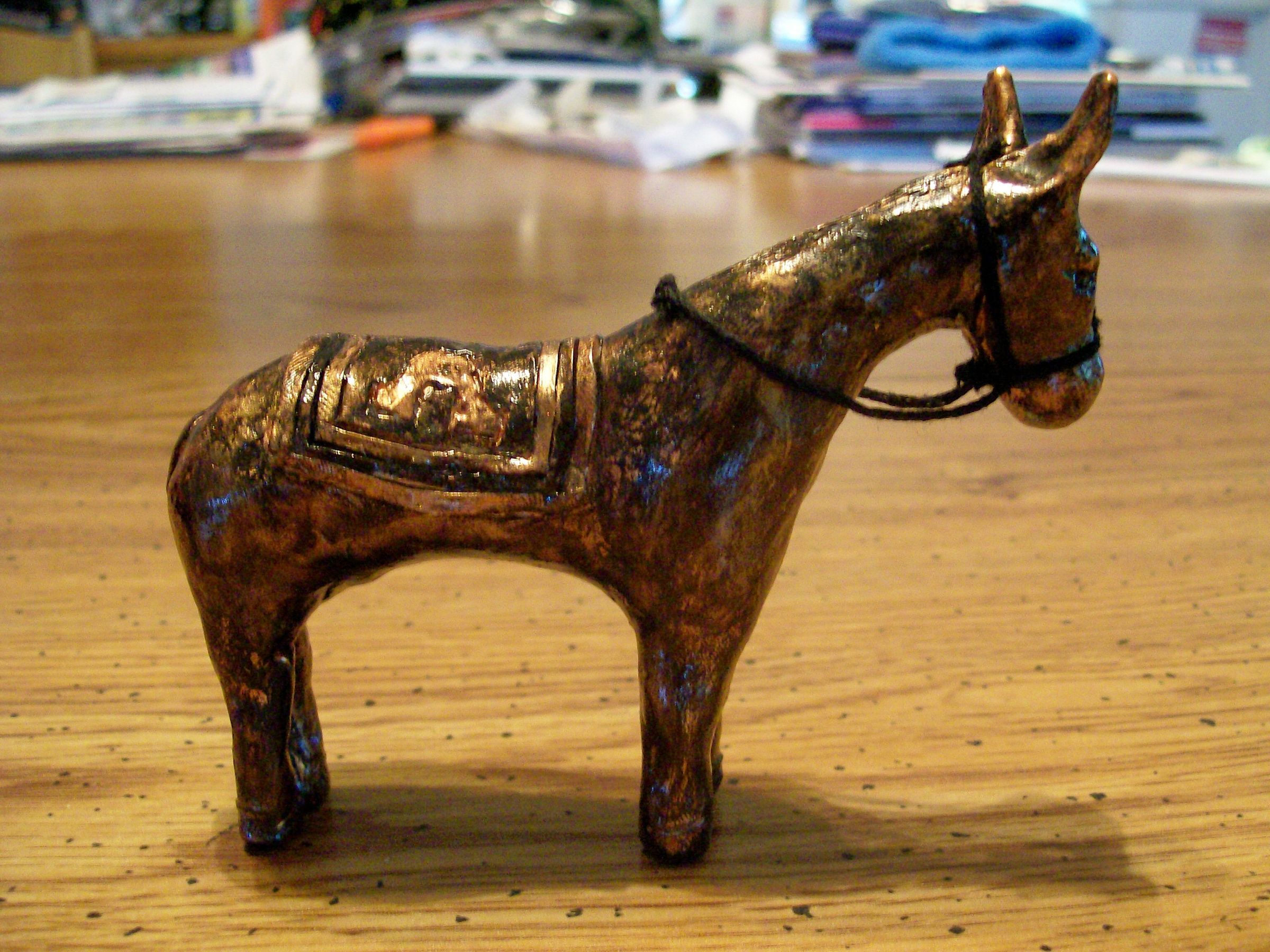Imitation Bronze Effect for Clay : 4 Steps - Instructables