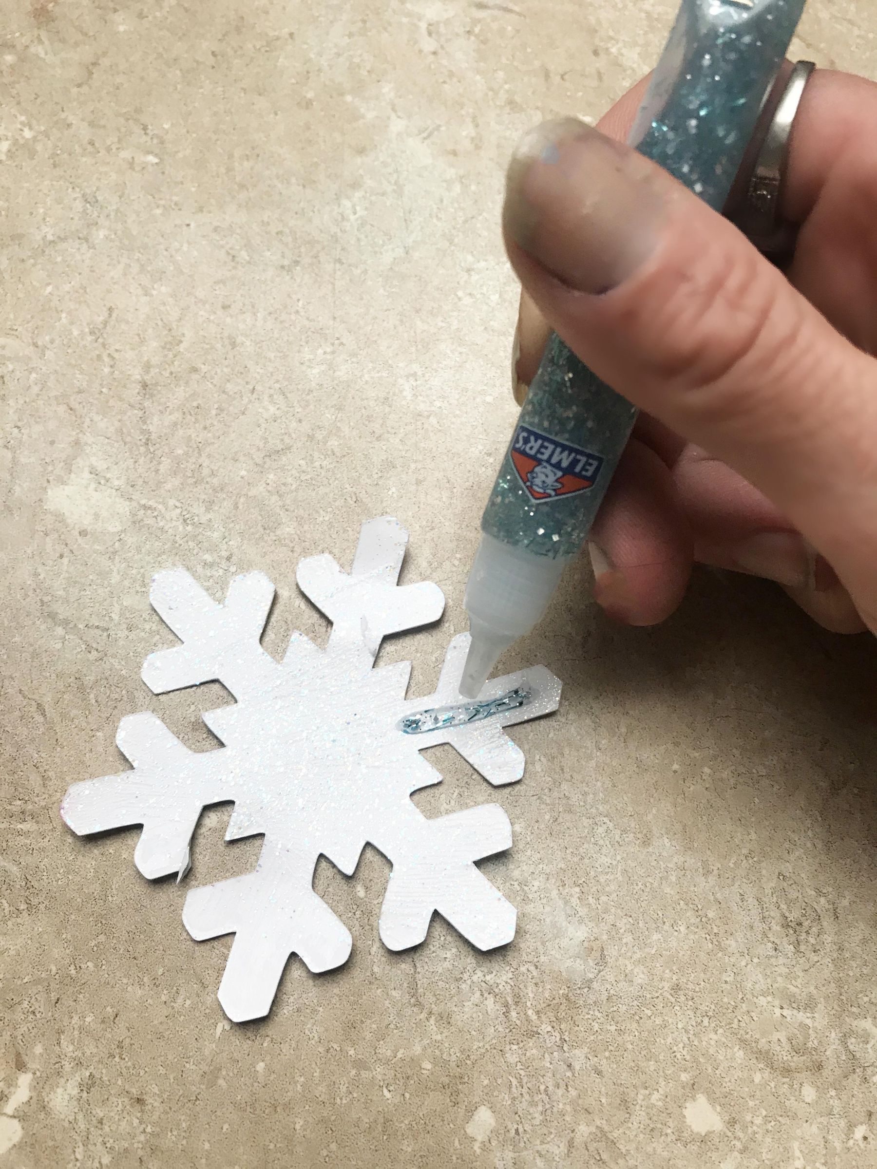 Snowflake Magnets for Your Front Door : 8 Steps (with Pictures ...