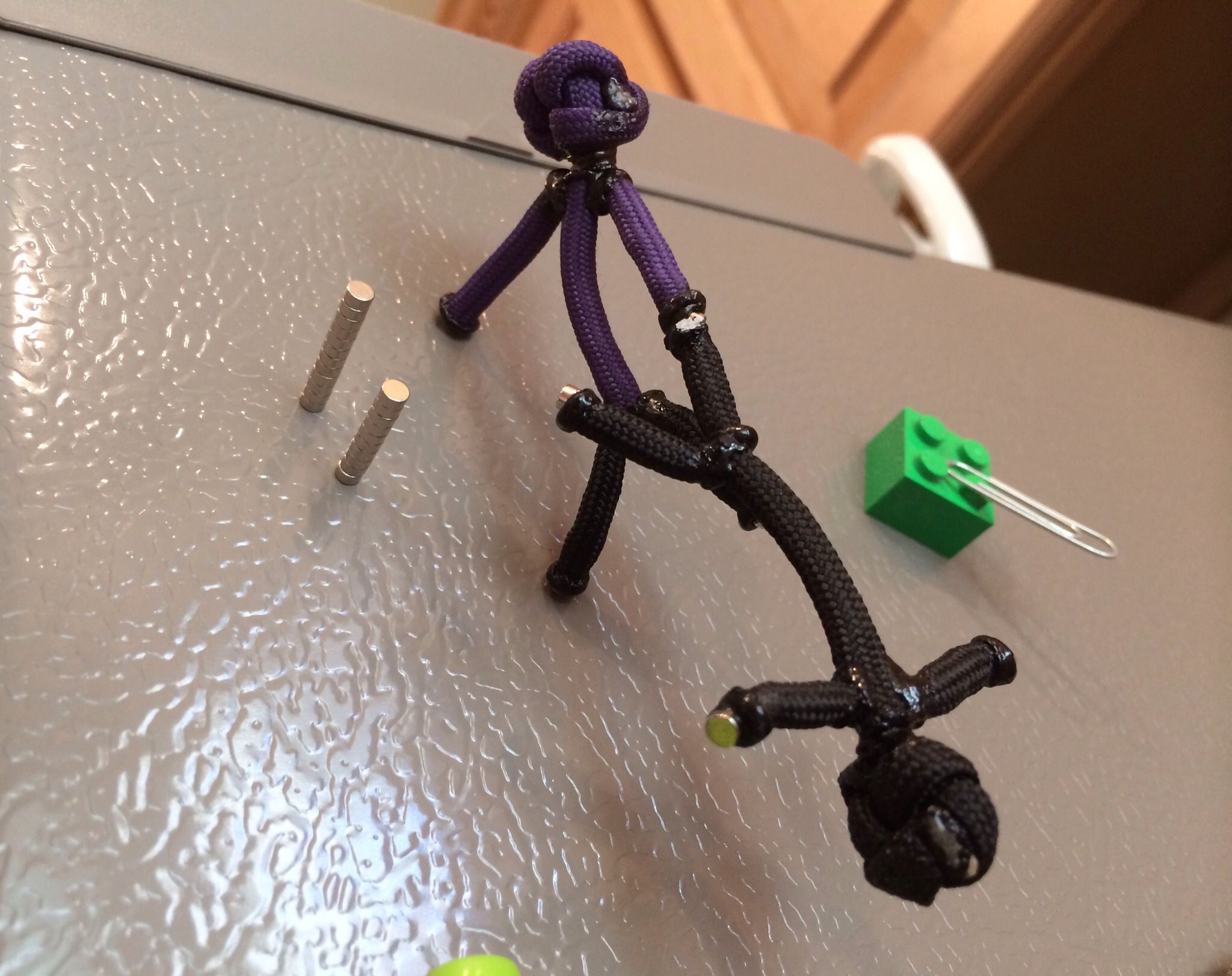 Magnetic Paracord People! : 7 Steps - Instructables