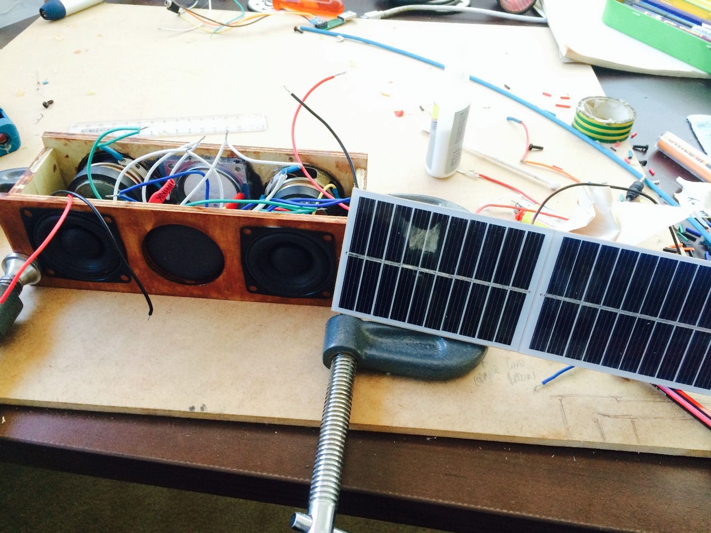 DIY Mini AMPLFY Bluetooth, SolarPowered, Iphone Charging Speakers! : 25 ...