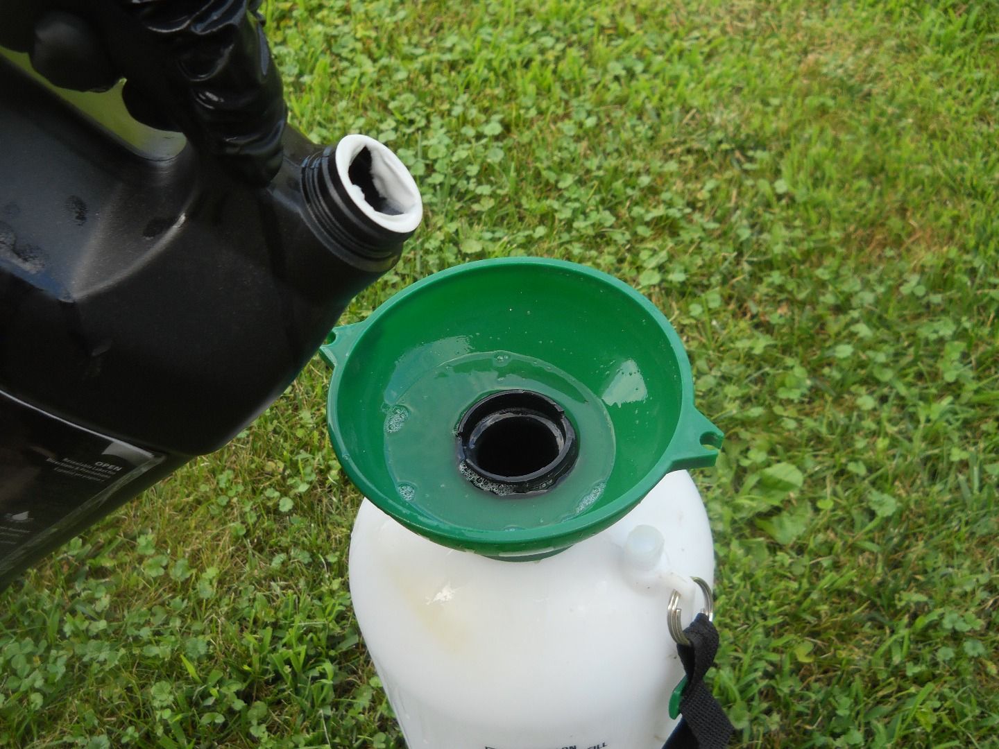 Ground Clear a Gravel Driveway : 8 Steps - Instructables