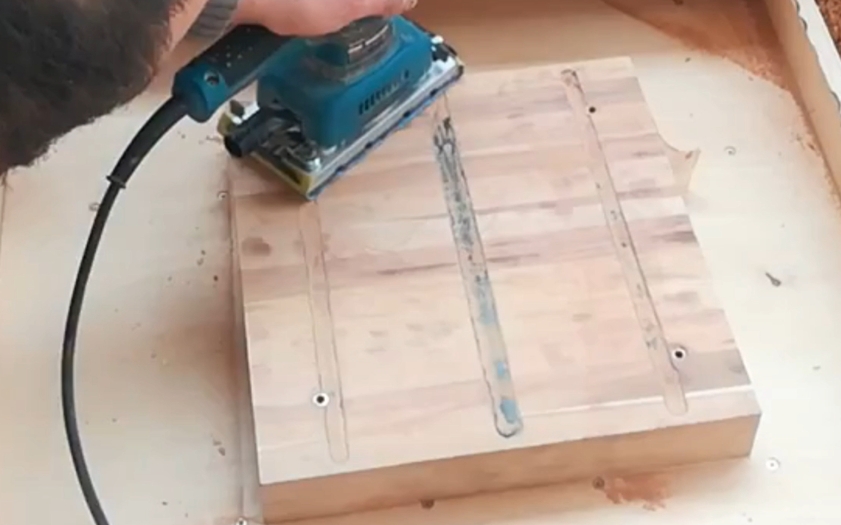 Wood and Metal Coffee Table : 11 Steps - Instructables