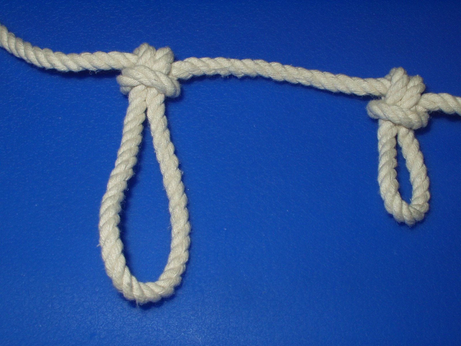 Lark's Head Loop : 5 Steps - Instructables