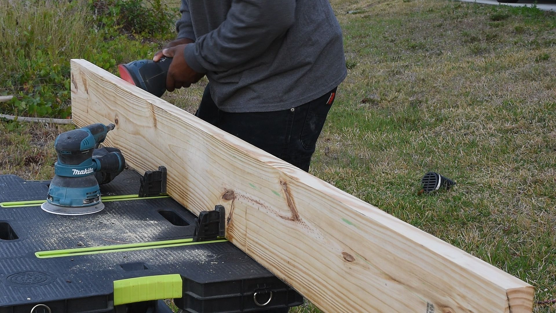 DIY Platform Bed With Floating Night Stands : 7 Steps (with Pictures ...