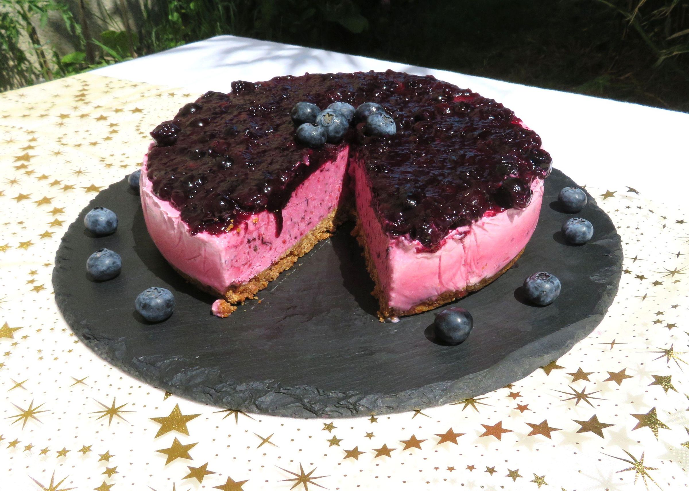 Summer Berry Frozen Cheesecake : 4 Steps (with Pictures) - Instructables