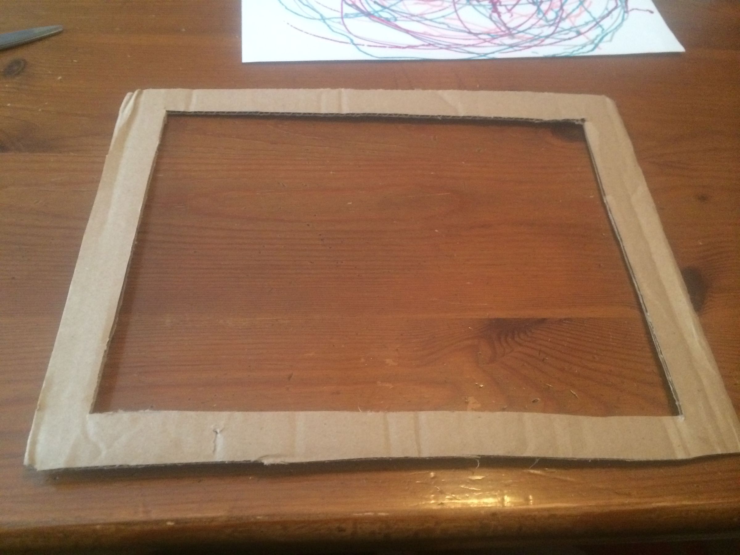 Cheap and Easy Yarn Picture Frame : 6 Steps - Instructables