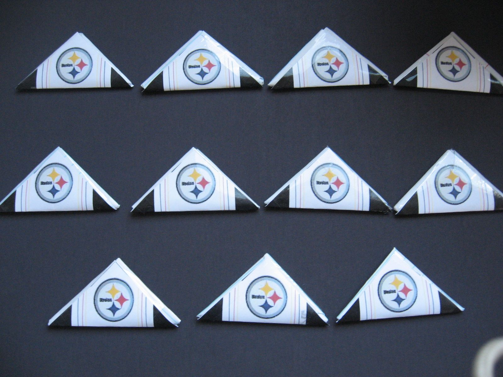 How to Customize Your Paper Footballs : 4 Steps - Instructables