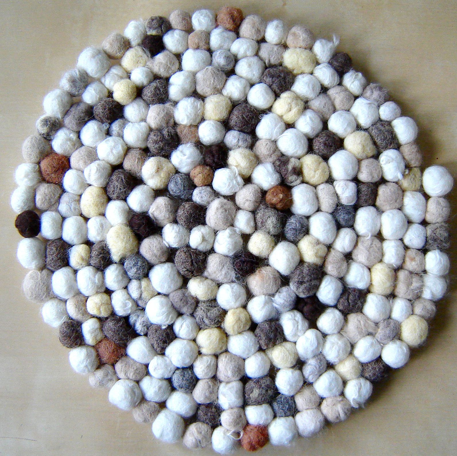 Felt Ball Rug : 3 Steps (with Pictures) - Instructables
