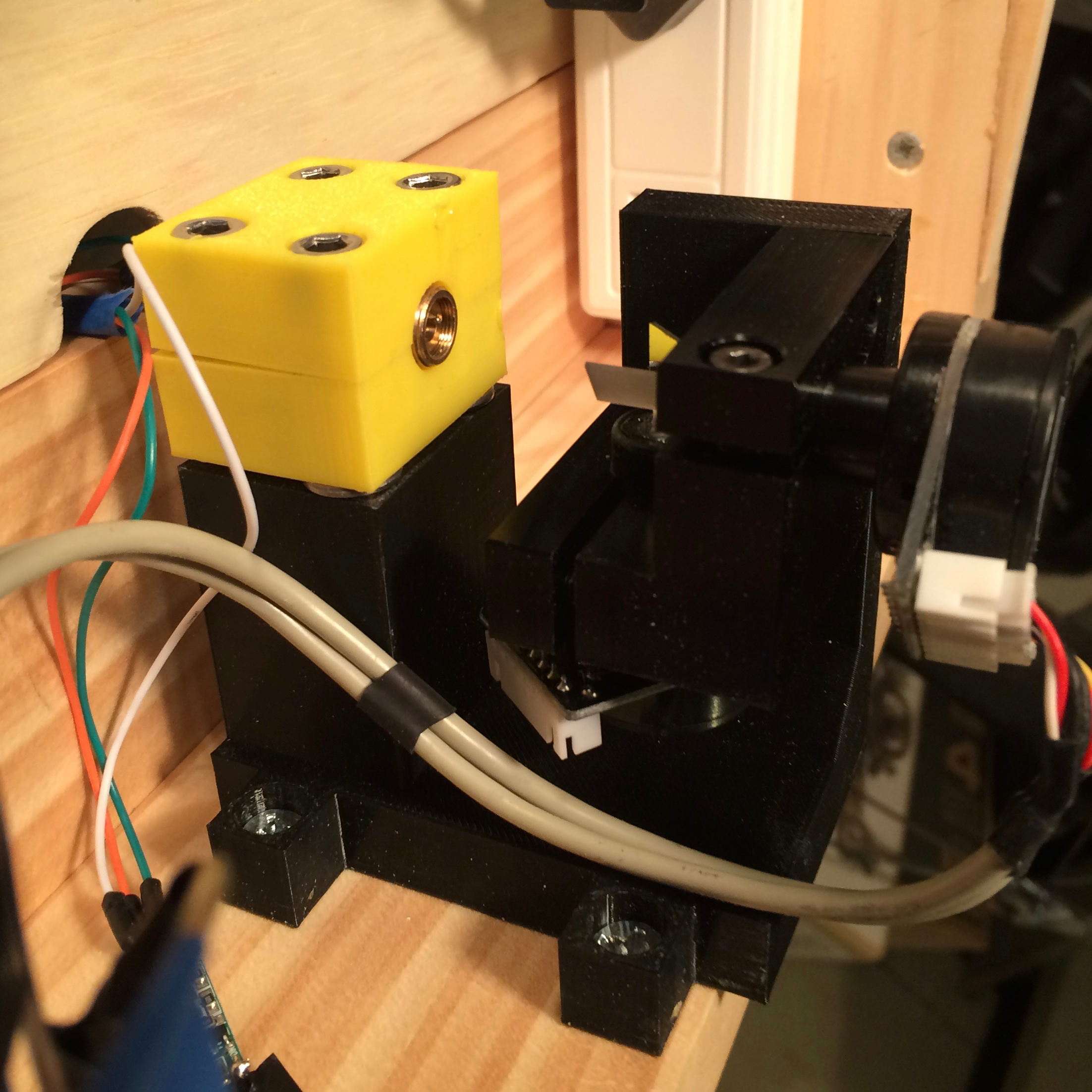 13 Note MIDI Laser Harp : 6 Steps (with Pictures) - Instructables