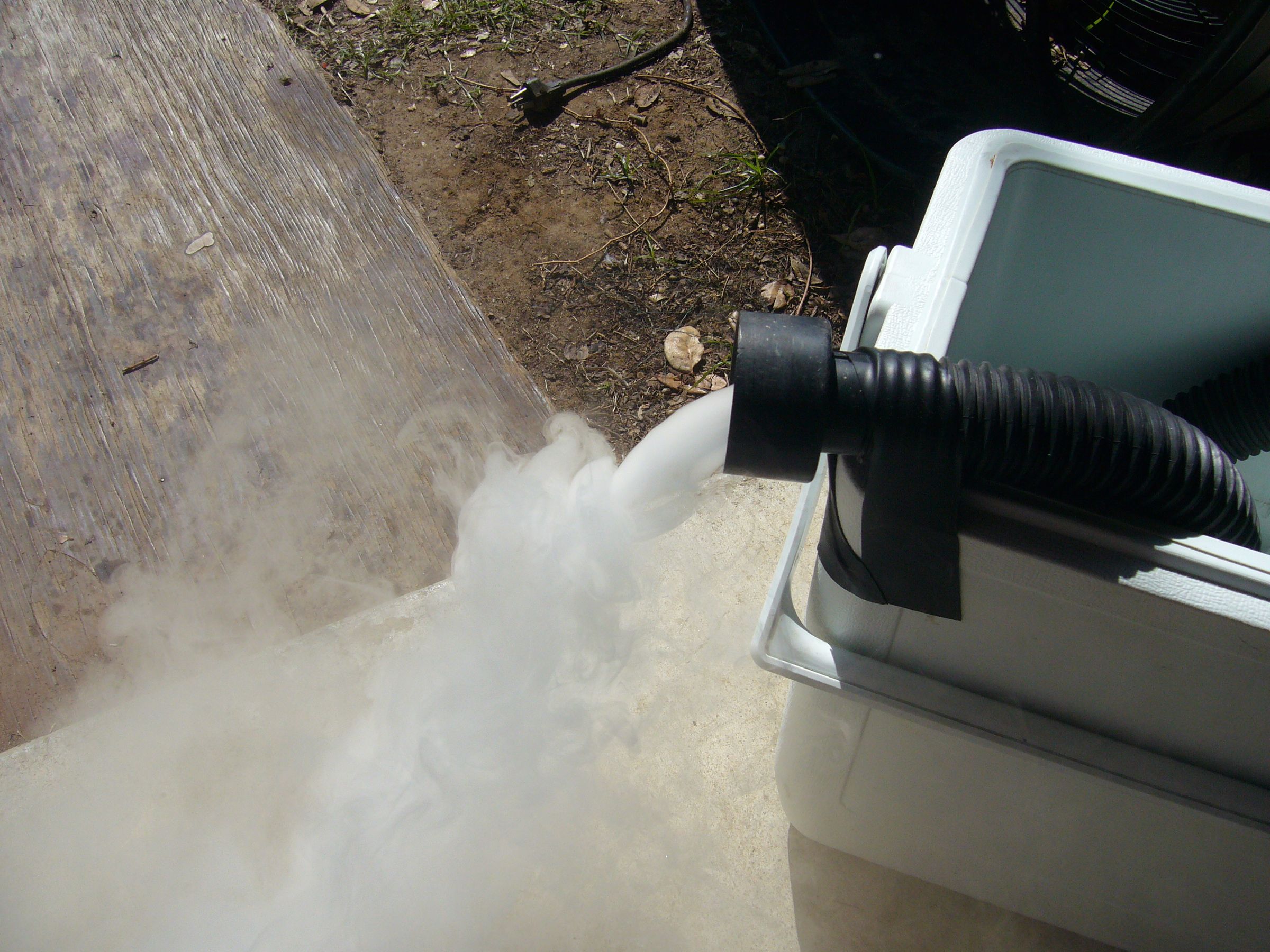 The Ultimate Fog Machine : 6 Steps - Instructables