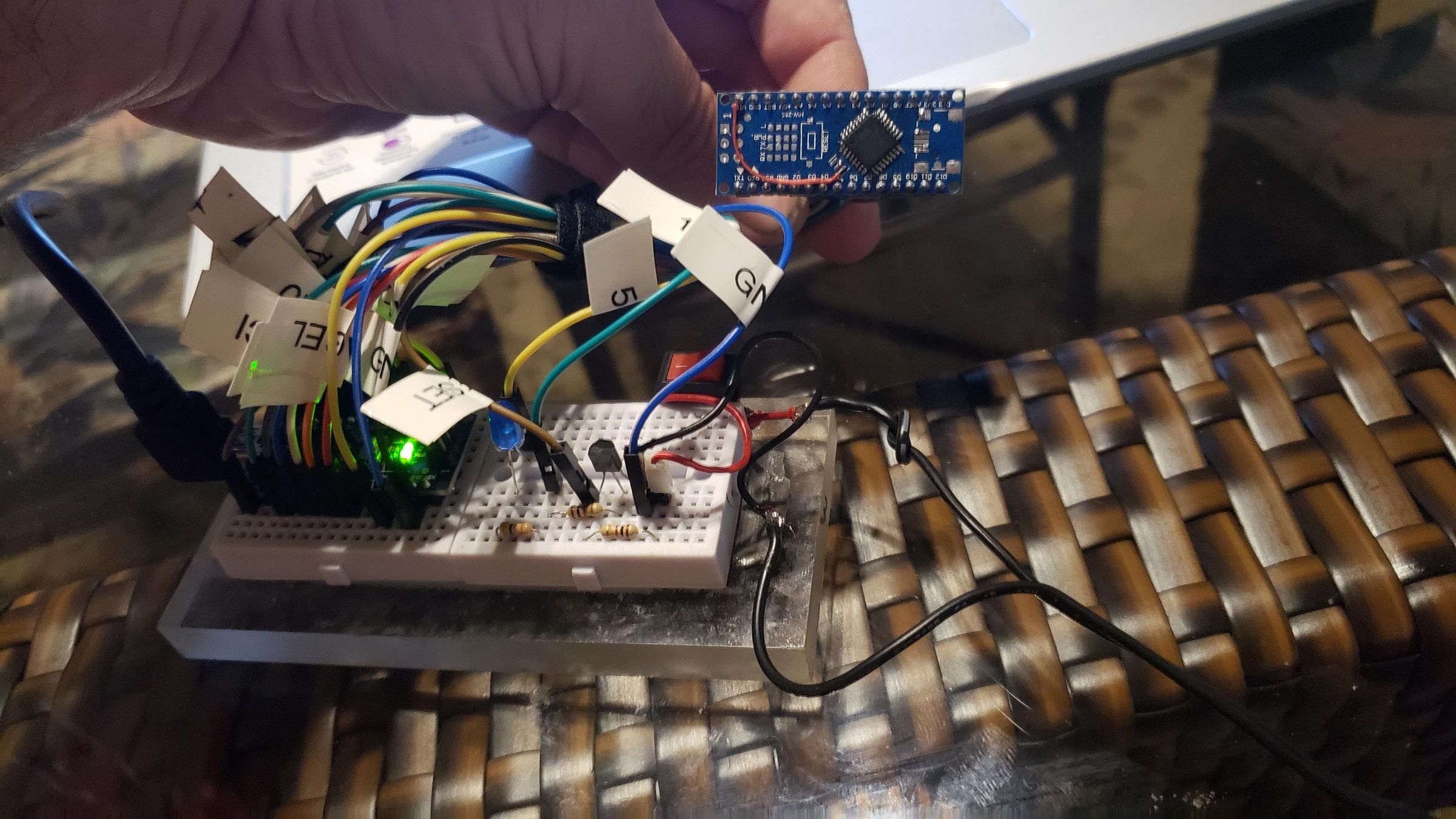 HV Rescue Simple : 5 Steps - Instructables