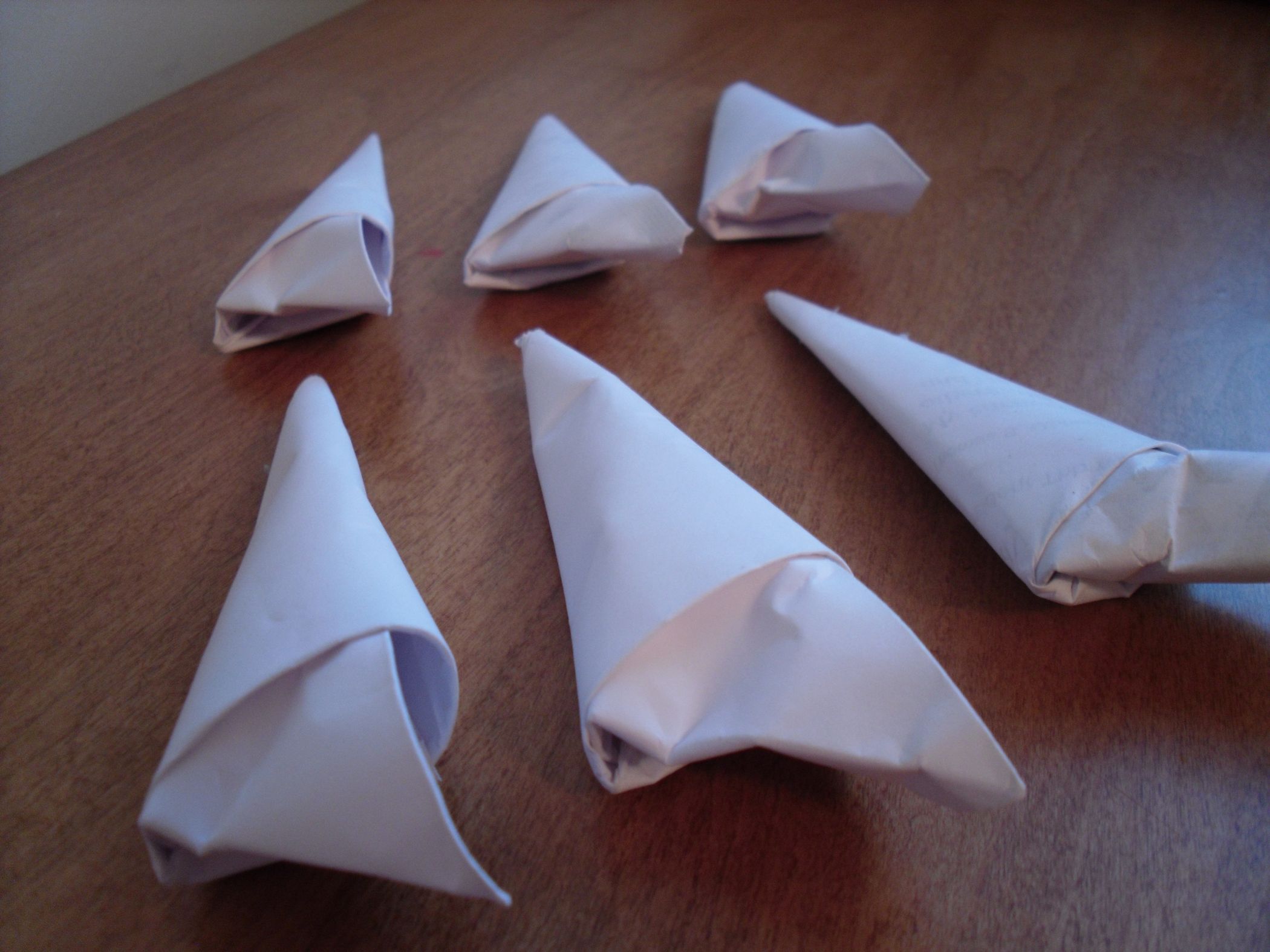 Origami Finger Claw : 4 Steps - Instructables