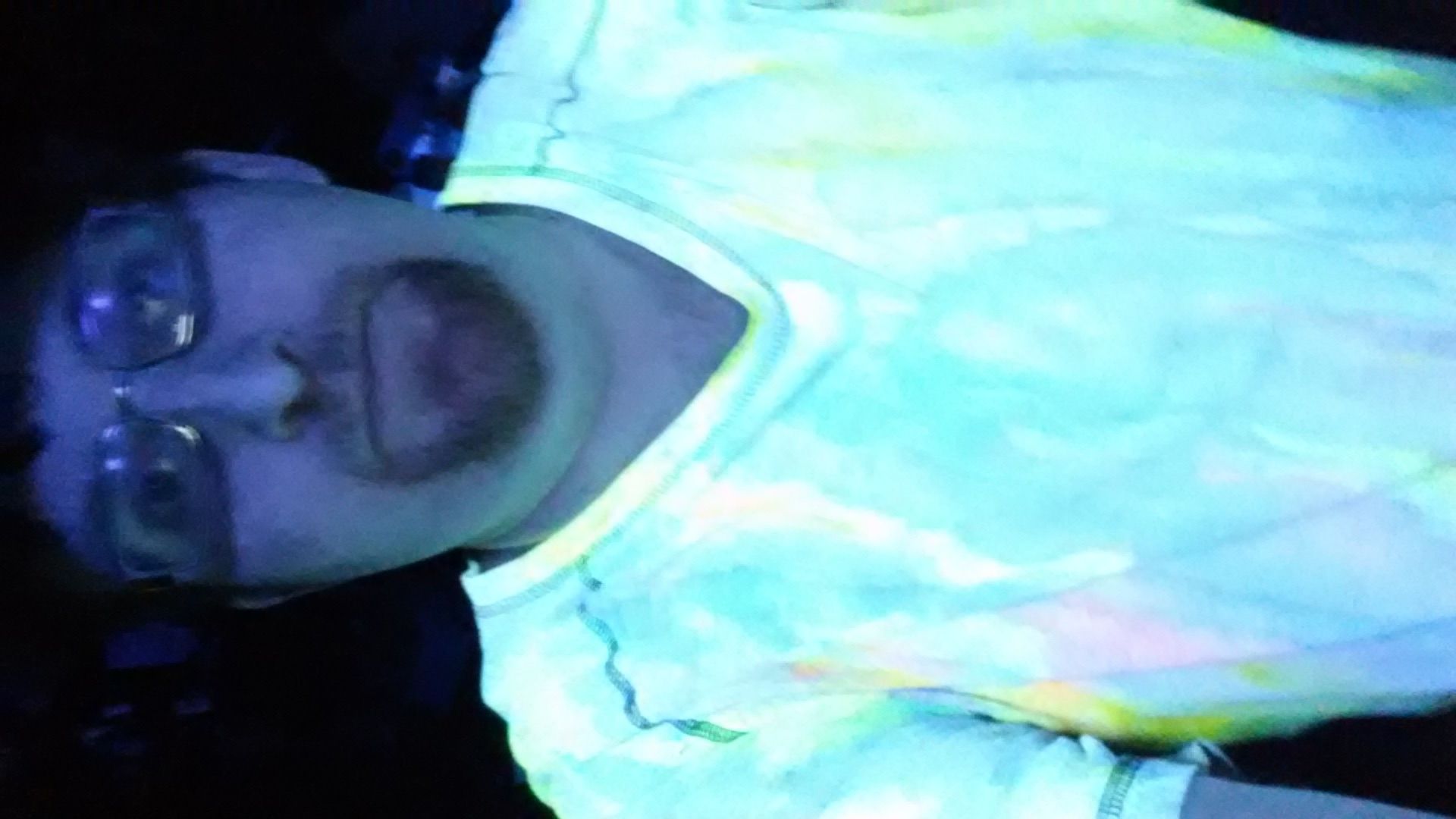 How to Make Fluorescent Dye : 4 Steps (with Pictures) - Instructables