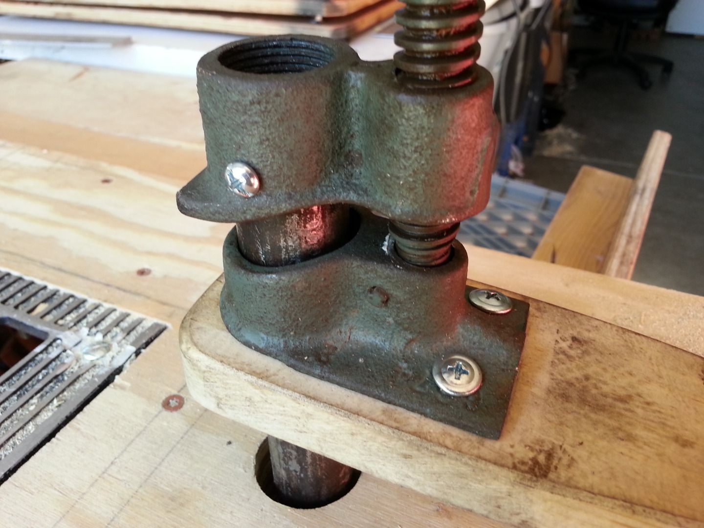Table Saw Hold Down Clamps : 5 Steps (with Pictures) - Instructables