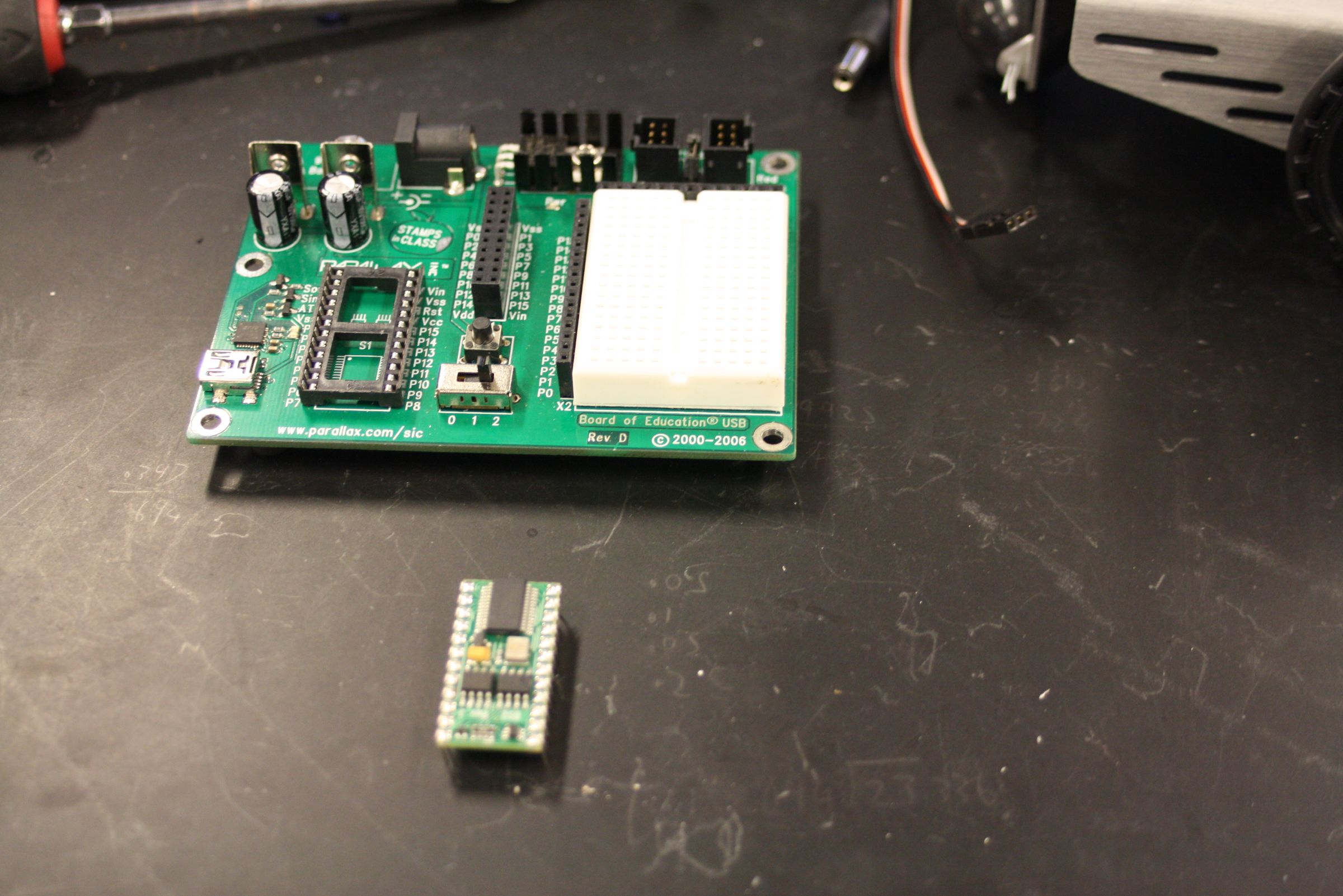 Boe-Bot: Obstacle Avoidance Robot : 6 Steps - Instructables