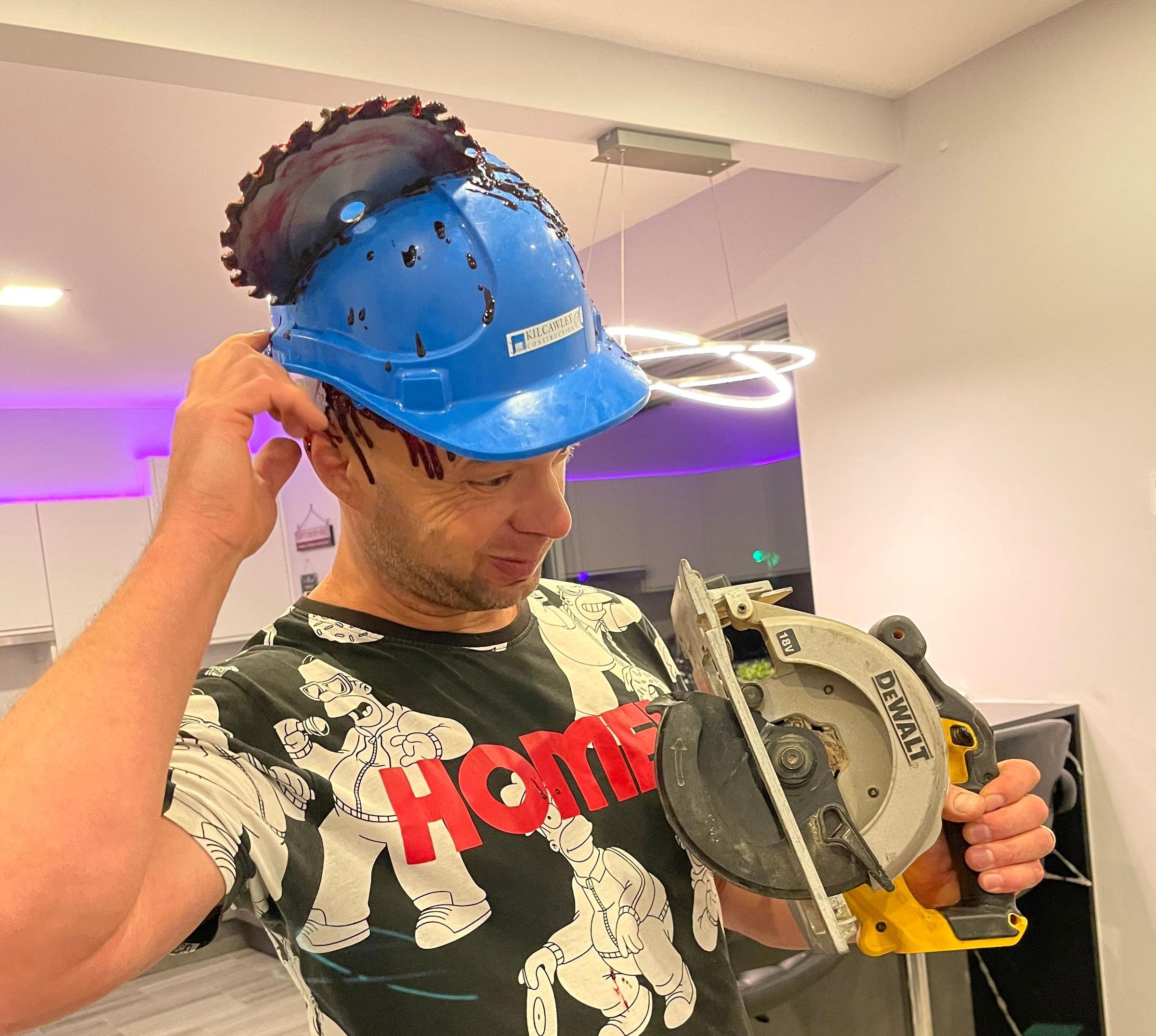 Clumsy Carpenter Halloween Costume : 4 Steps - Instructables