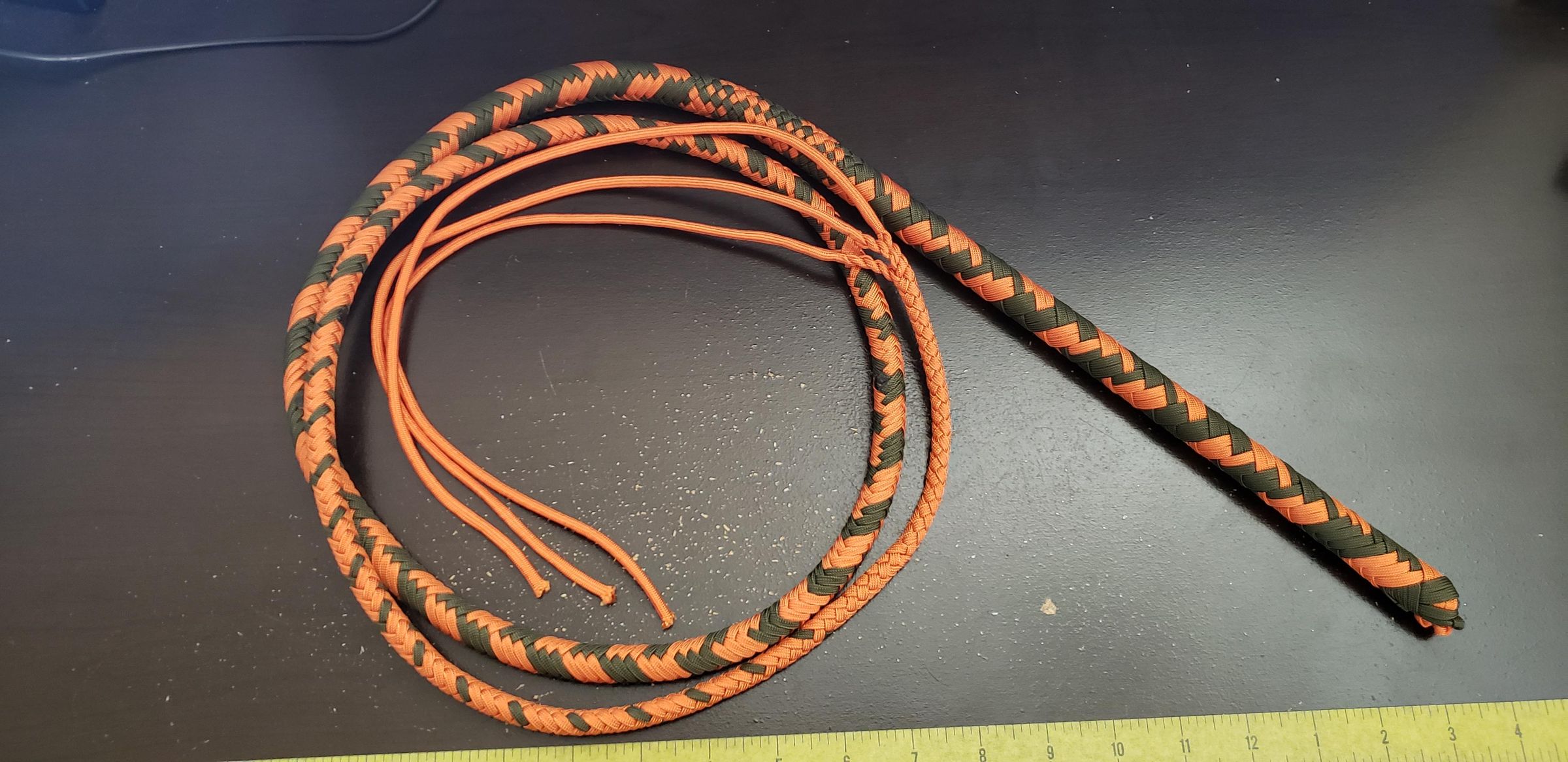 3 Tailed 24 Plait Paracord Bullwhip : 7 Steps - Instructables