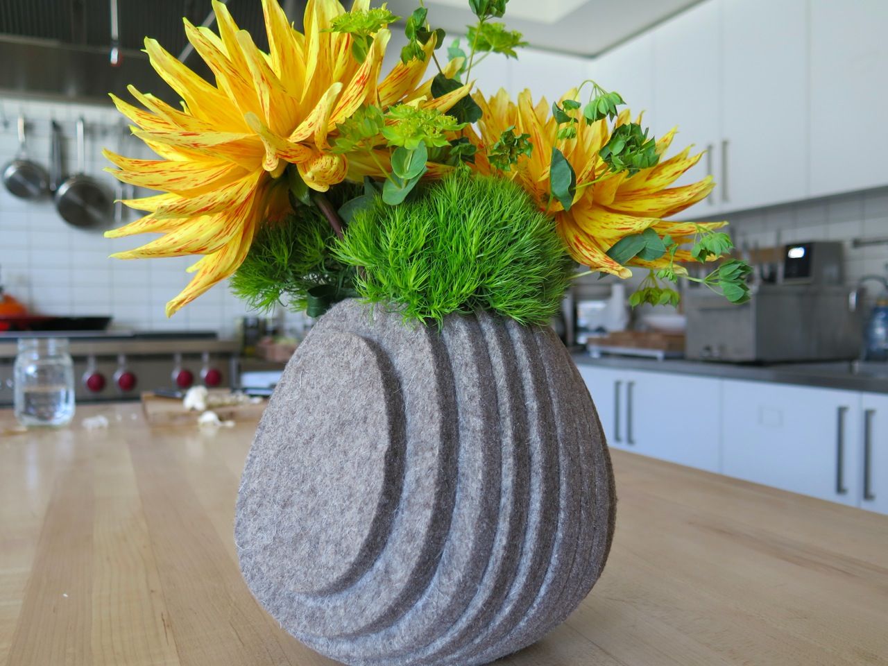 Layered Felt Vase : 6 Steps (with Pictures) - Instructables