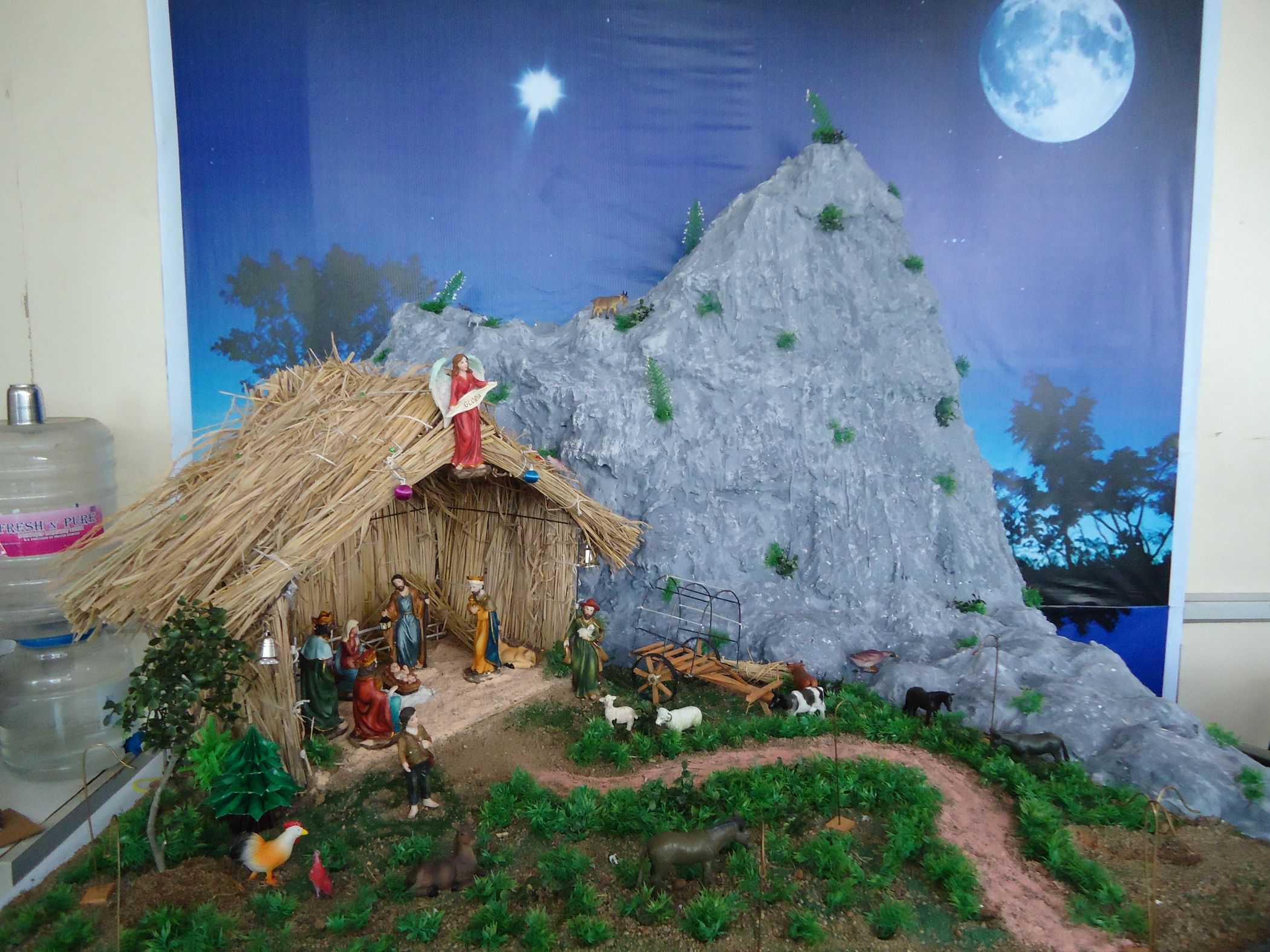 Christmas Hut : 5 Steps - Instructables