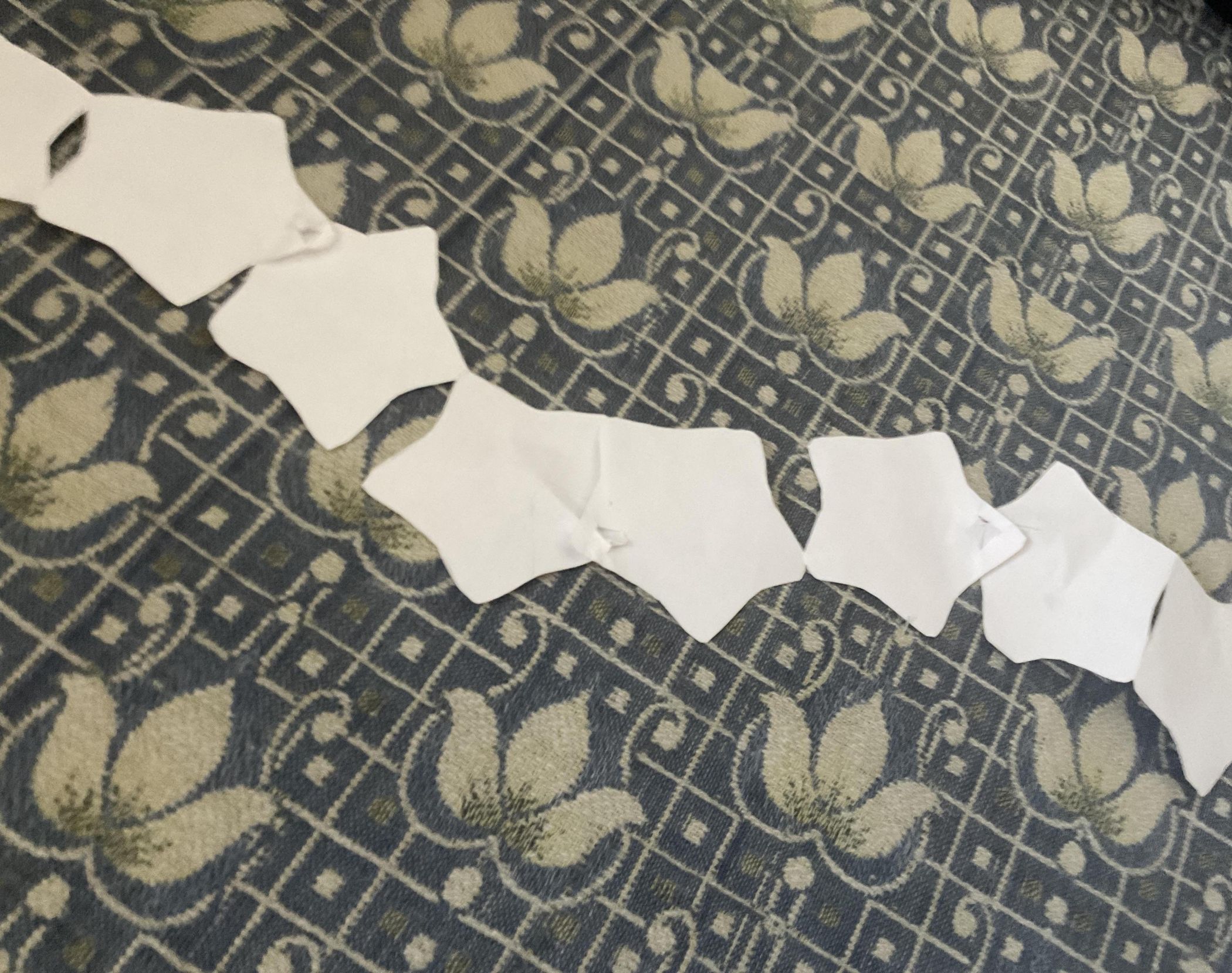 DIY Easy Customizable Garland! : 6 Steps - Instructables