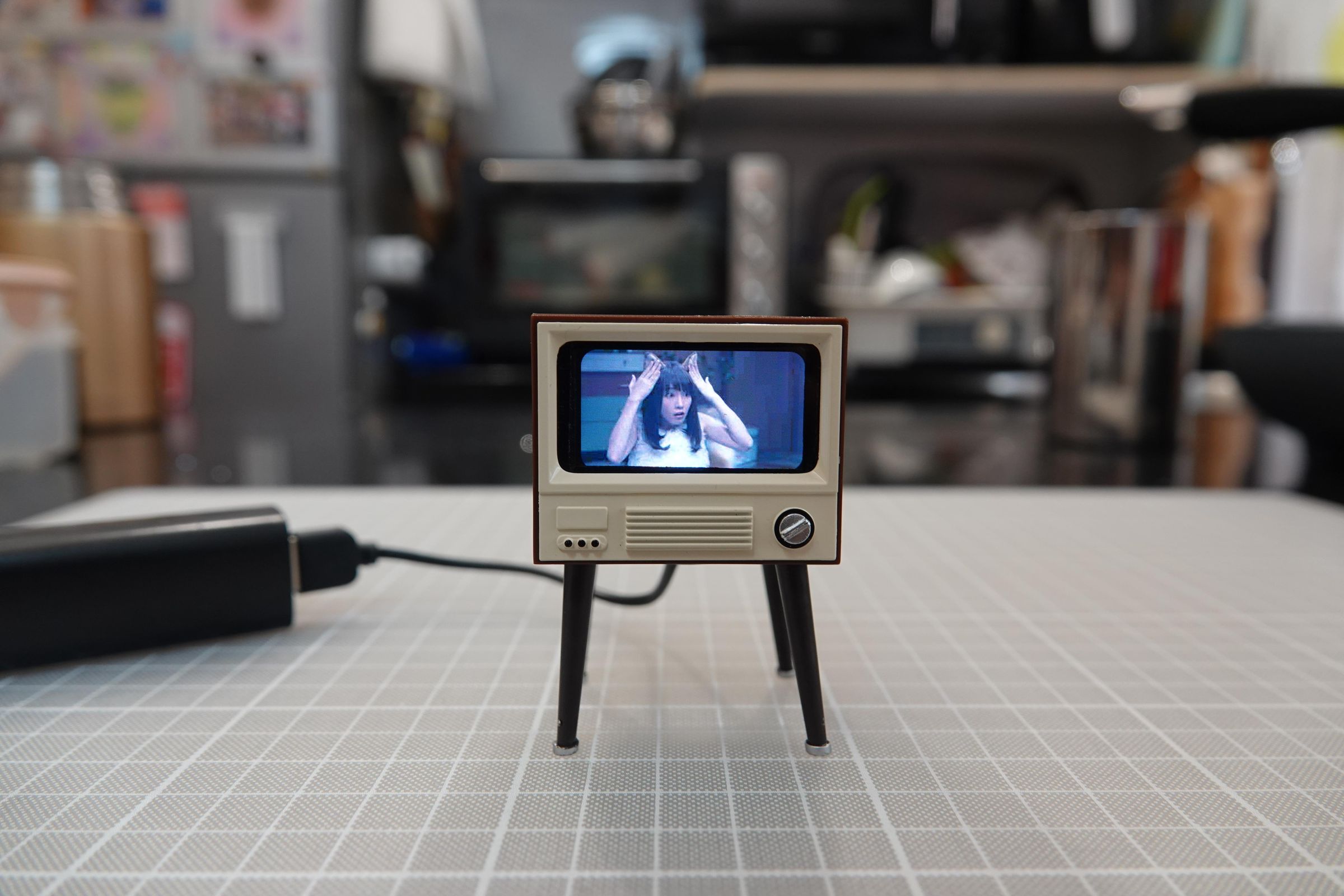Mini Retro TV V2 : 6 Steps (with Pictures) - Instructables