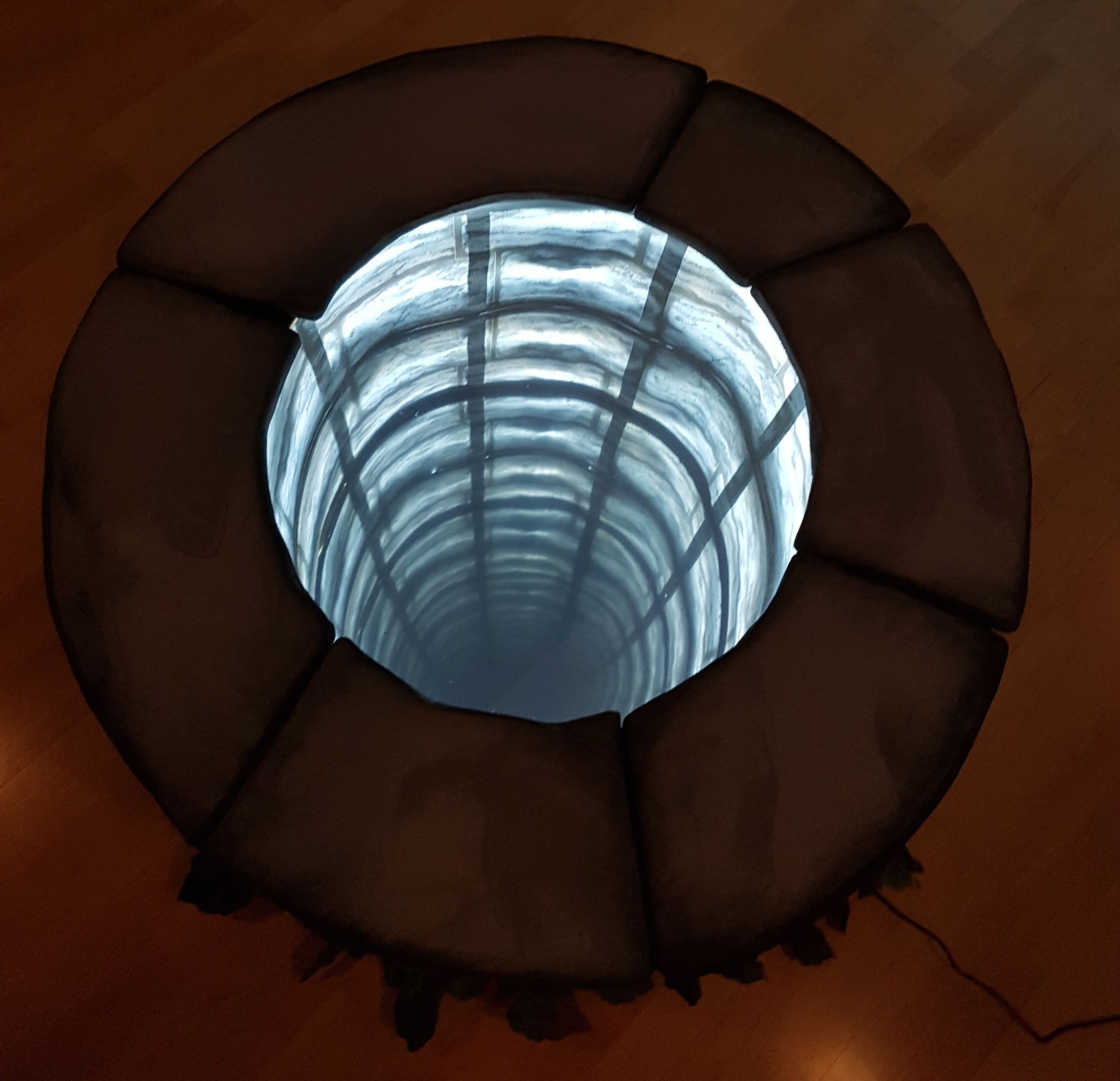 Bottomless Well Decoration : 7 Steps (with Pictures) - Instructables
