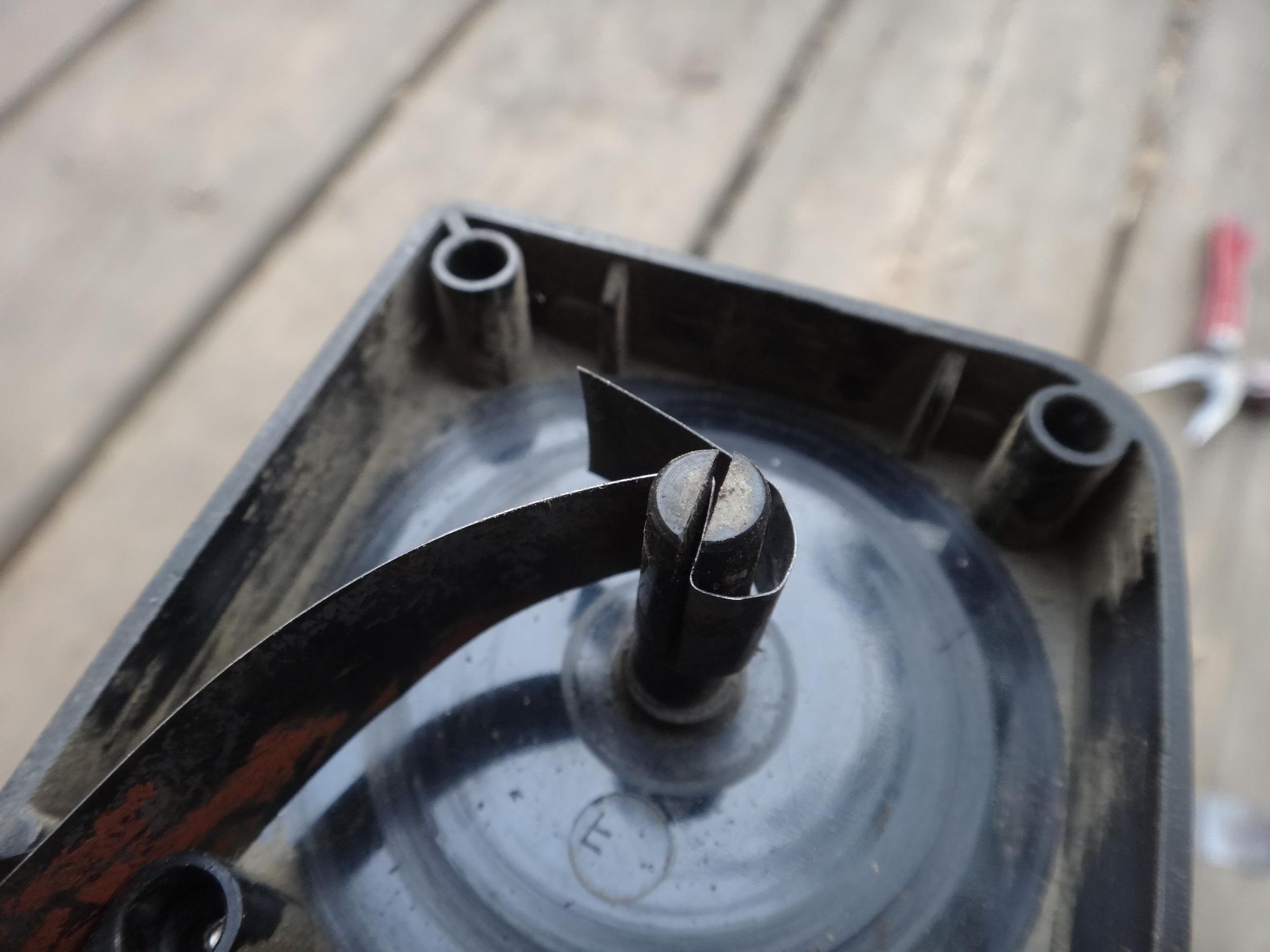 How to Fix a Measuring Tape That Won't Retract (Broken Spring) : 5 ...