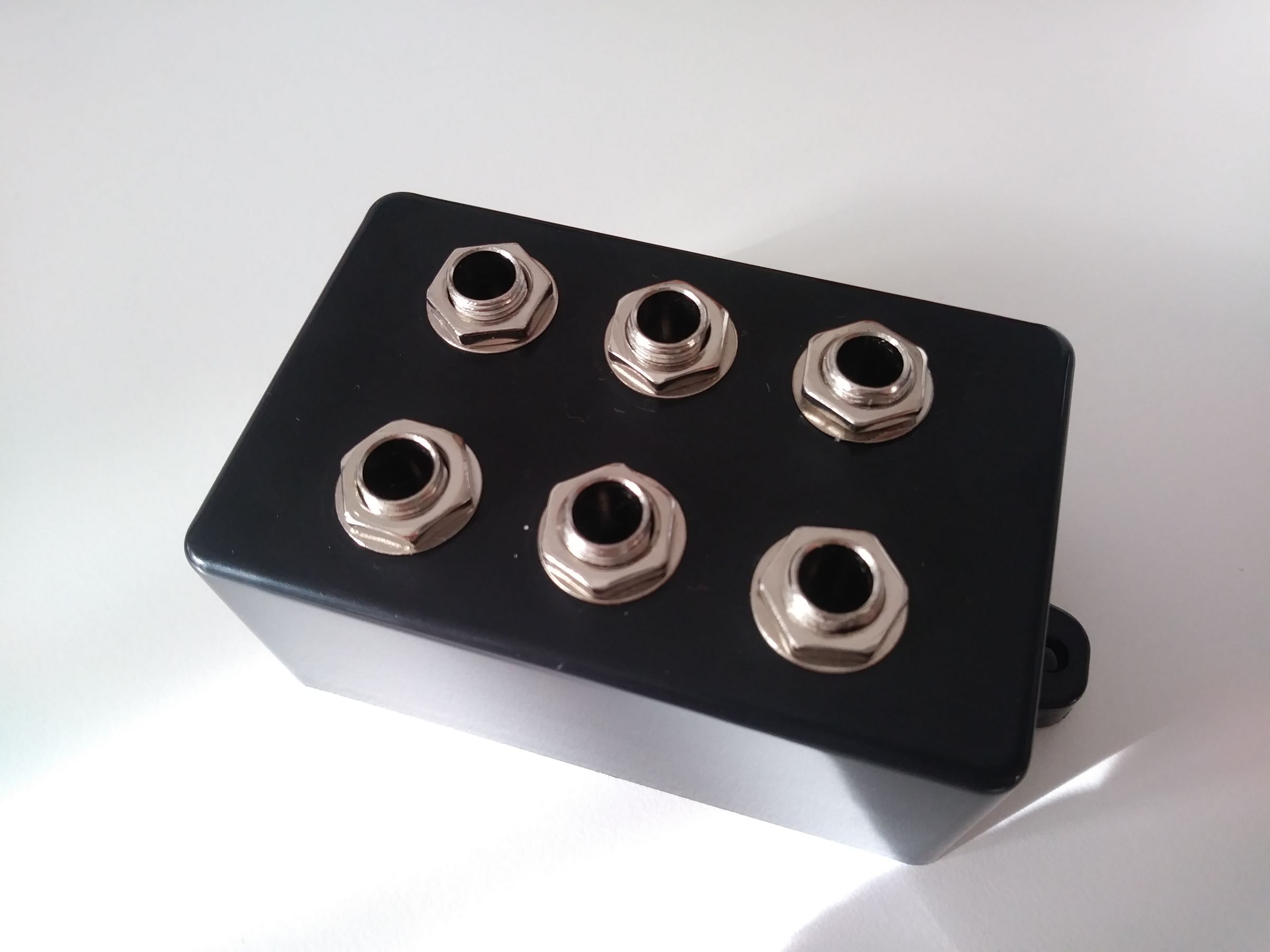 Wye Box (audio Summing Box) (with Pictures) - Instructables