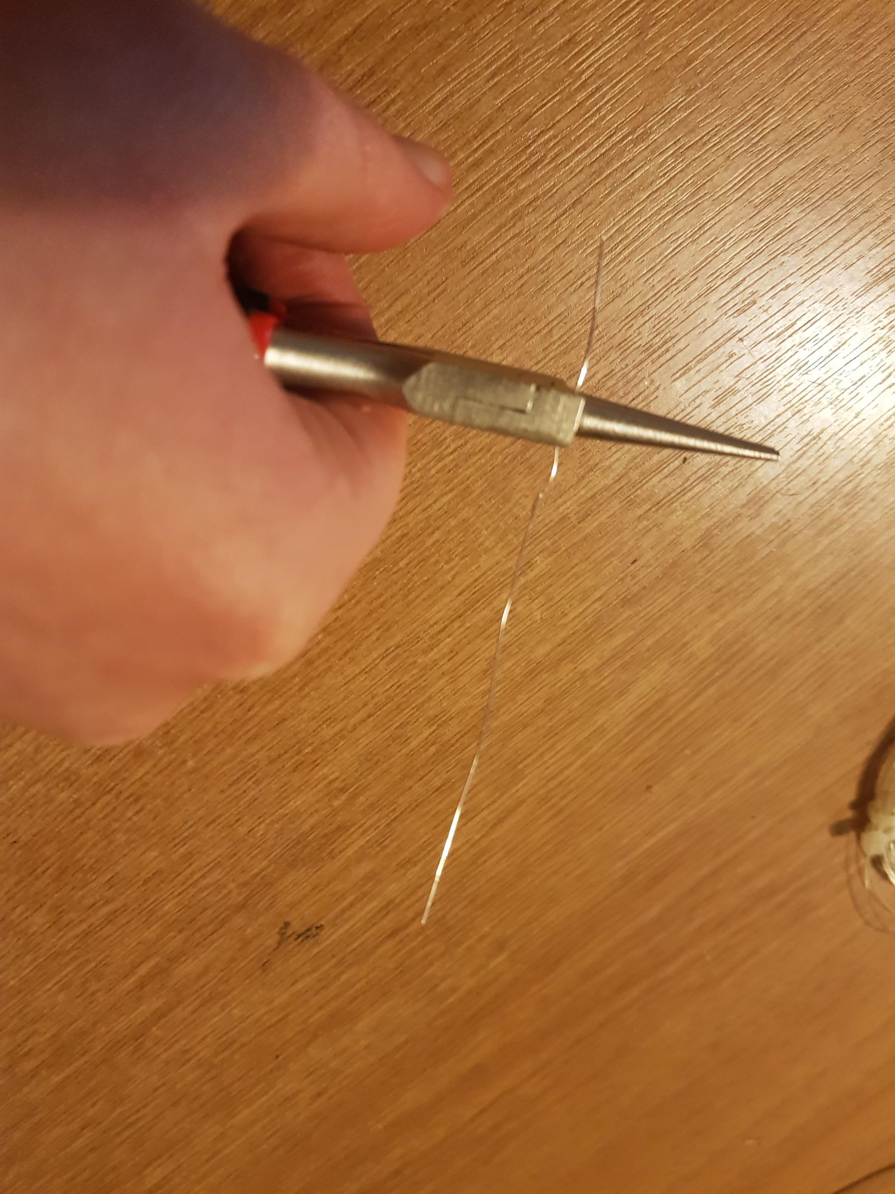 Making a Jewelry Wire 3 Leaf Clover : 6 Steps - Instructables