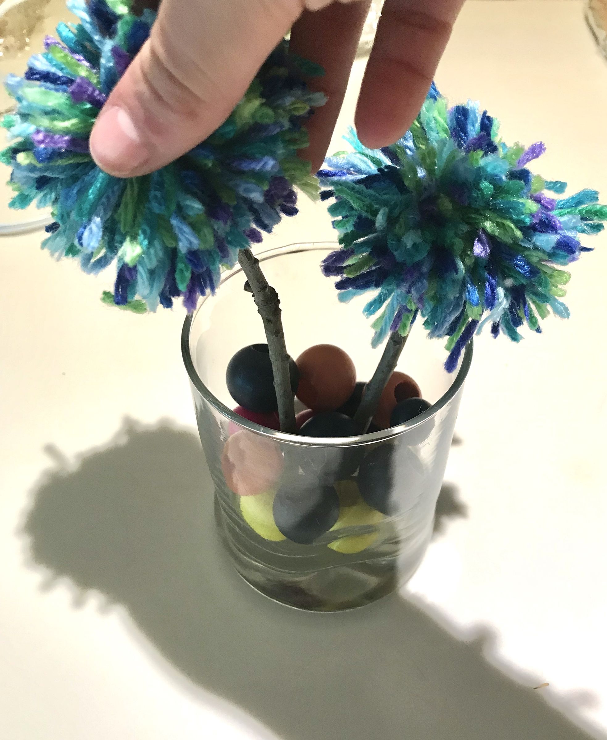 Yarn Pom-Pom Flowers : 5 Steps - Instructables