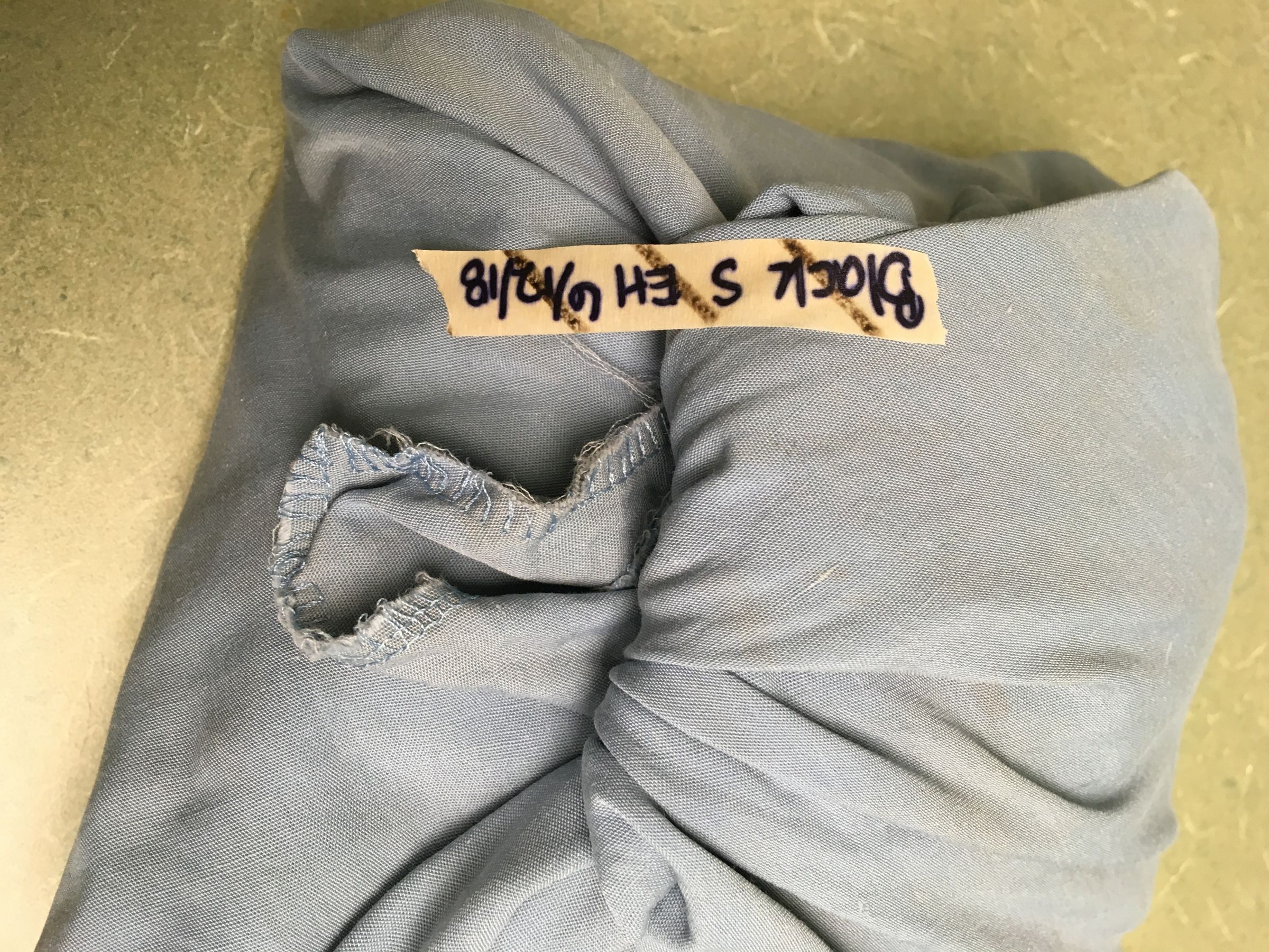 How to Wrap a Veterinary Surgical Pack : 18 Steps - Instructables