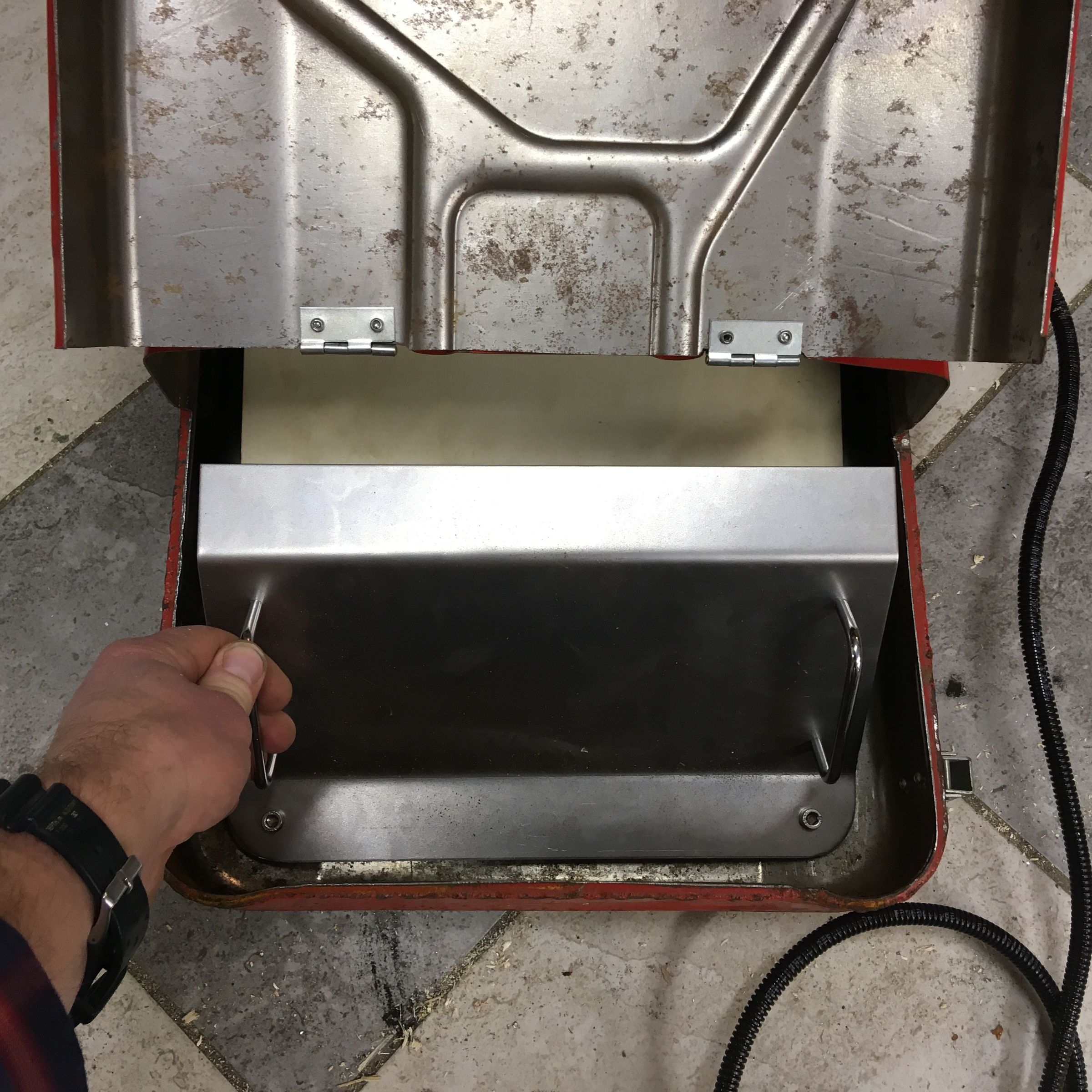 The Portable Laff Box : 13 Steps (with Pictures) - Instructables