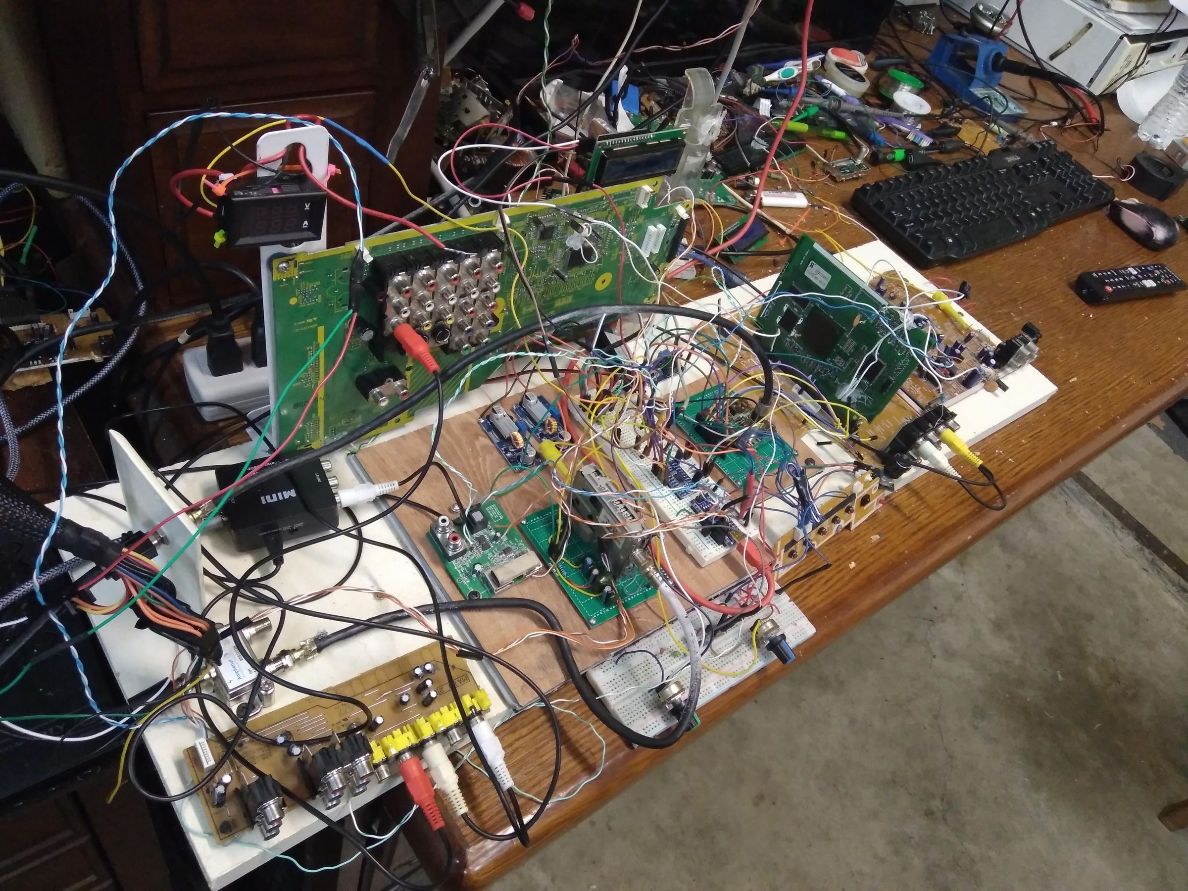 Phase-Locked Loop (PLL) Synthesizer : 8 Steps (with Pictures) - Instructables